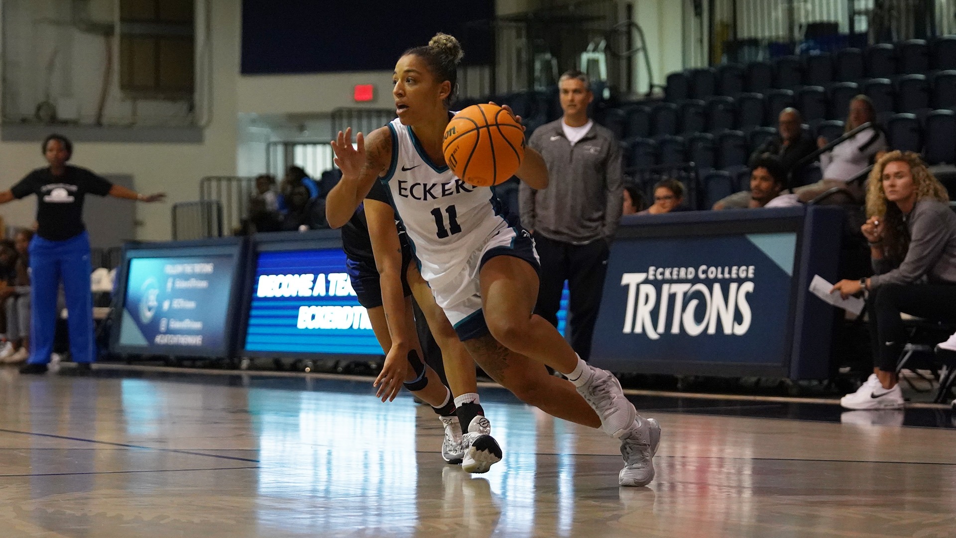 No. 9 Eckerd Tops Badgers - Eckerd College Athletics