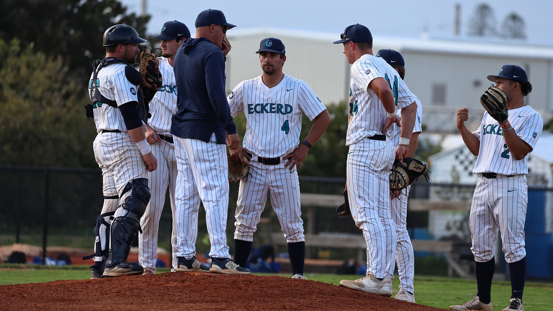 Tritons Drop Twinbill to Mocs - Eckerd College Athletics