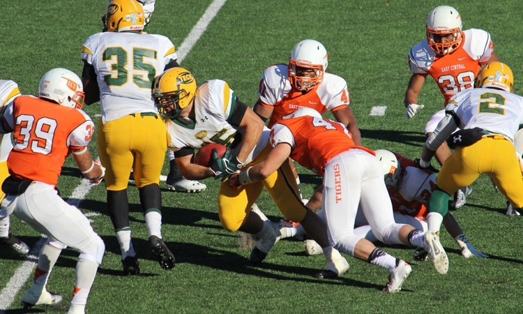 Deon Criss - Football - East Central University Athletics