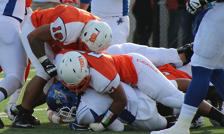 JuJu Turituri - Football - East Central University Athletics