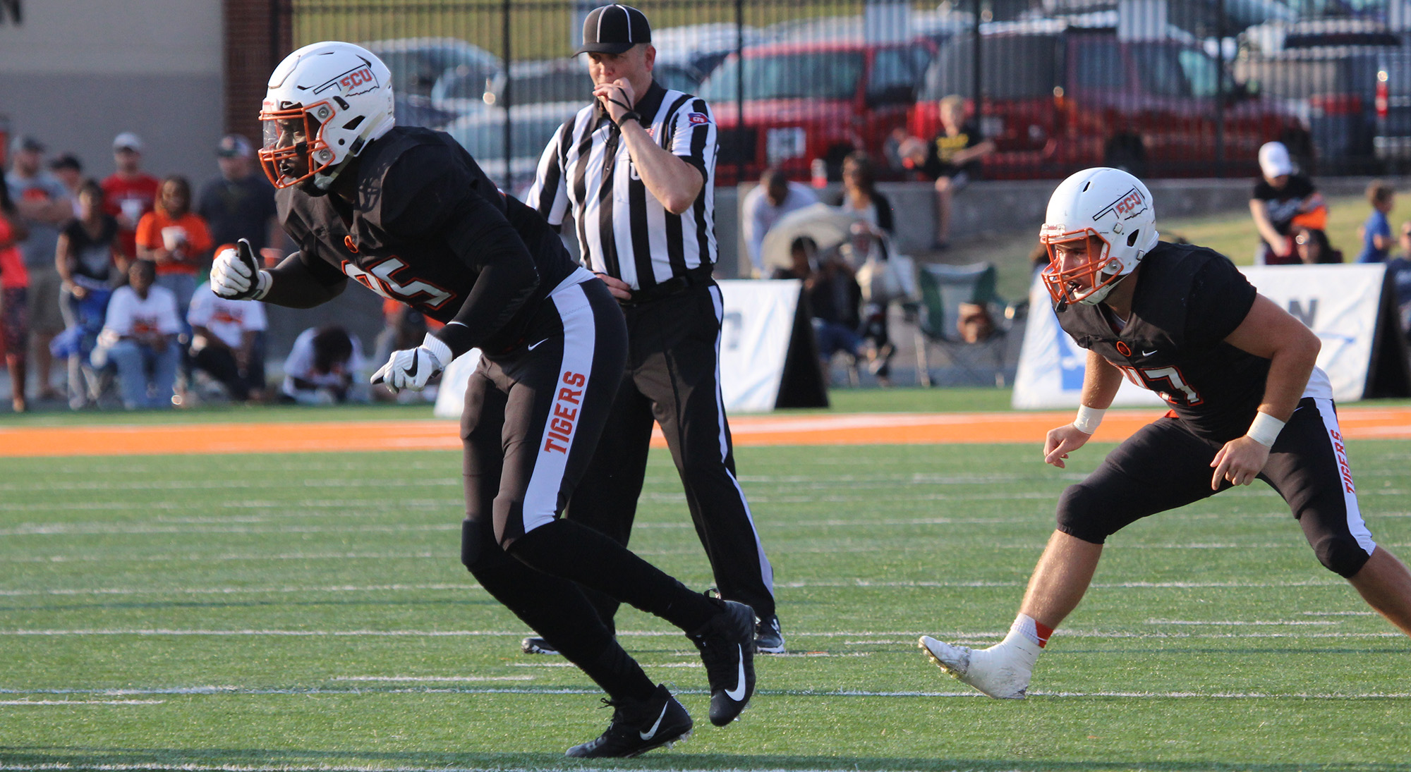 Chauncey Davis - Football - East Central University Athletics