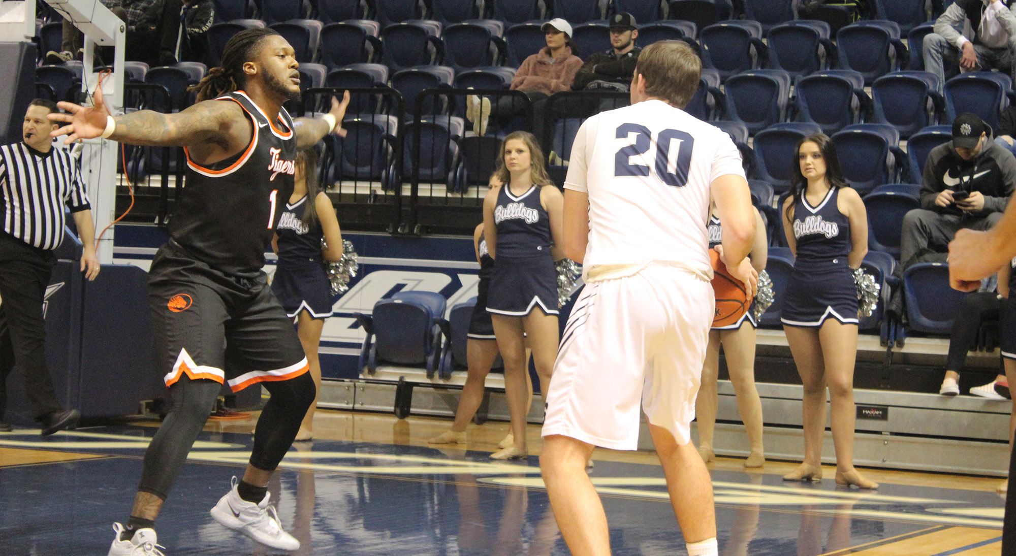 Jamey Woods - Men's Basketball - East Central University Athletics