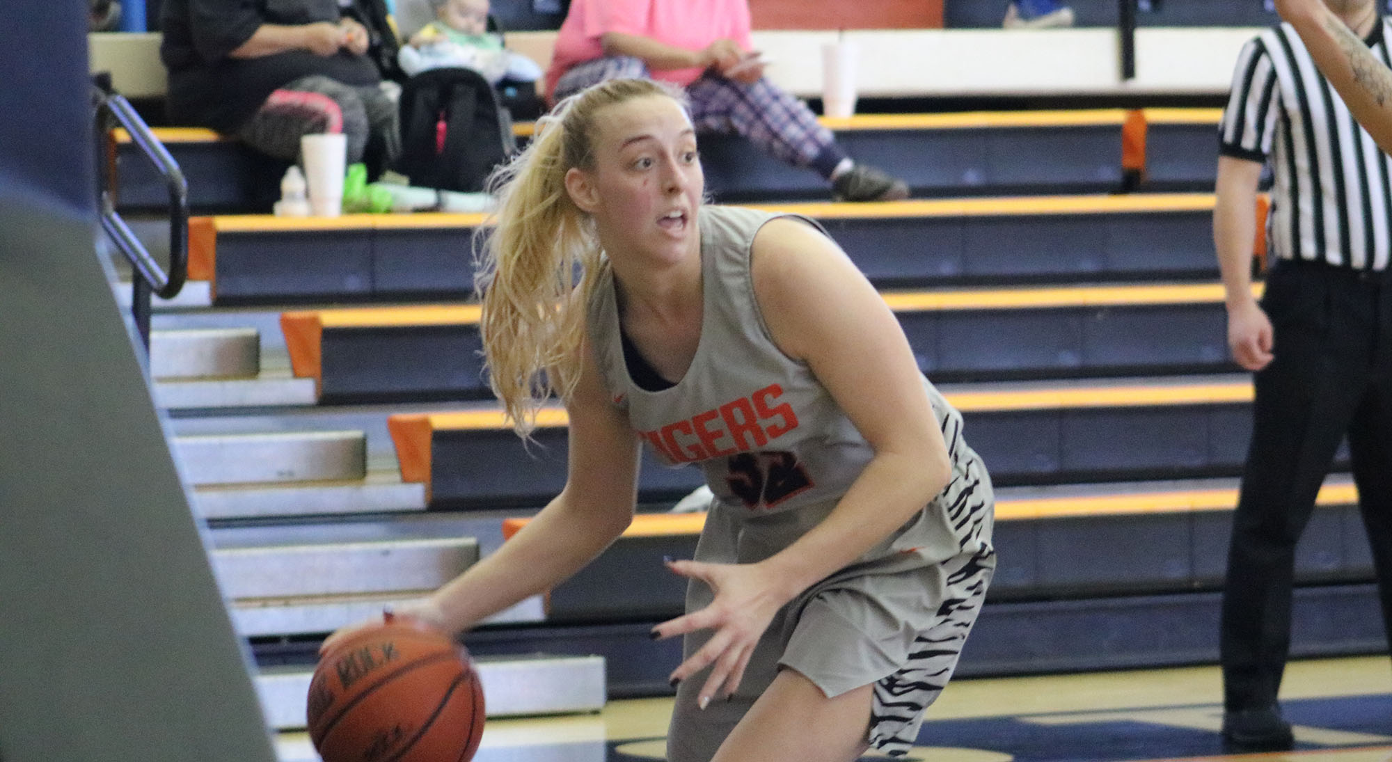 Sam Schwab - Women's Basketball - East Central University Athletics