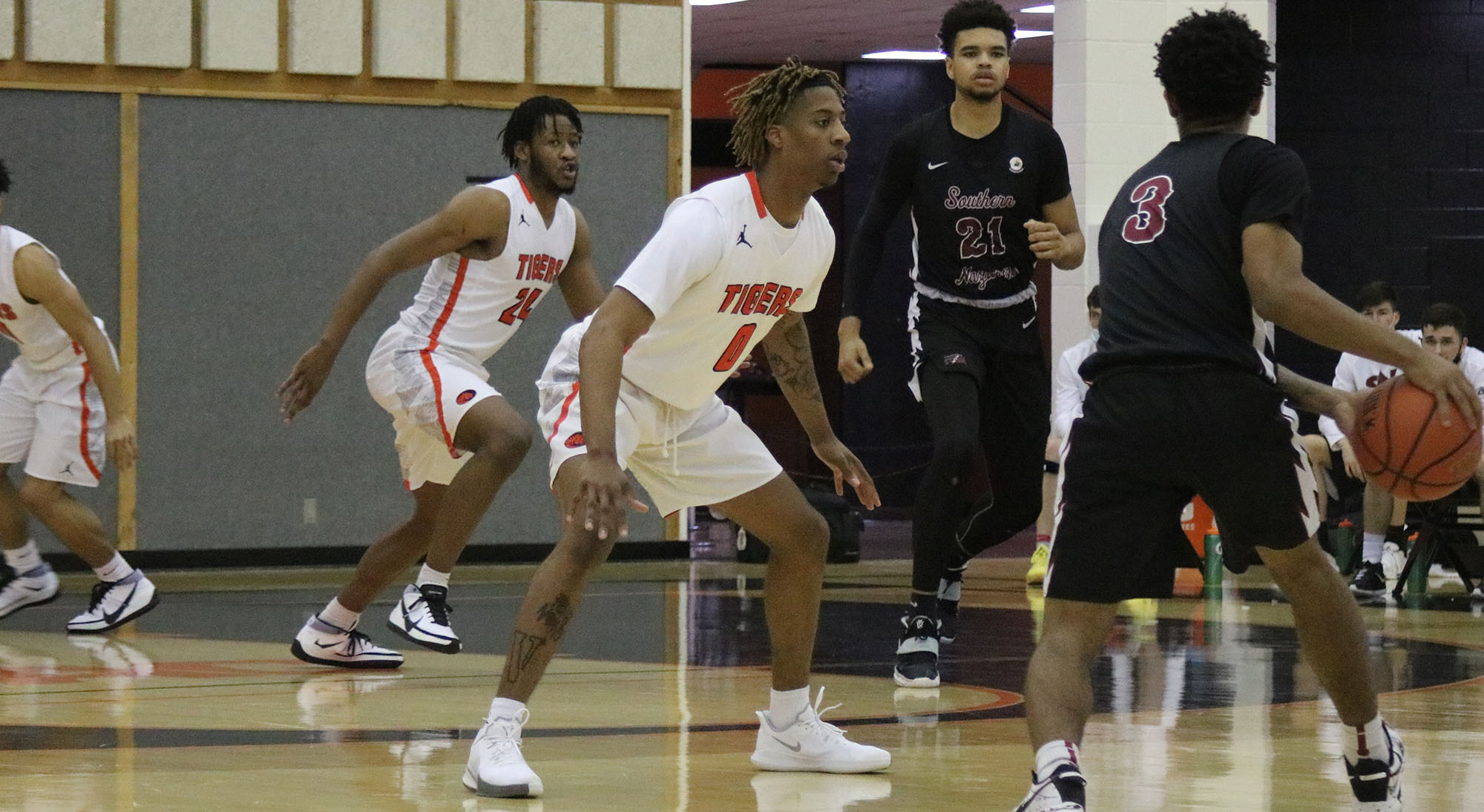 Gerren Jackson - Men's Basketball - East Central University Athletics