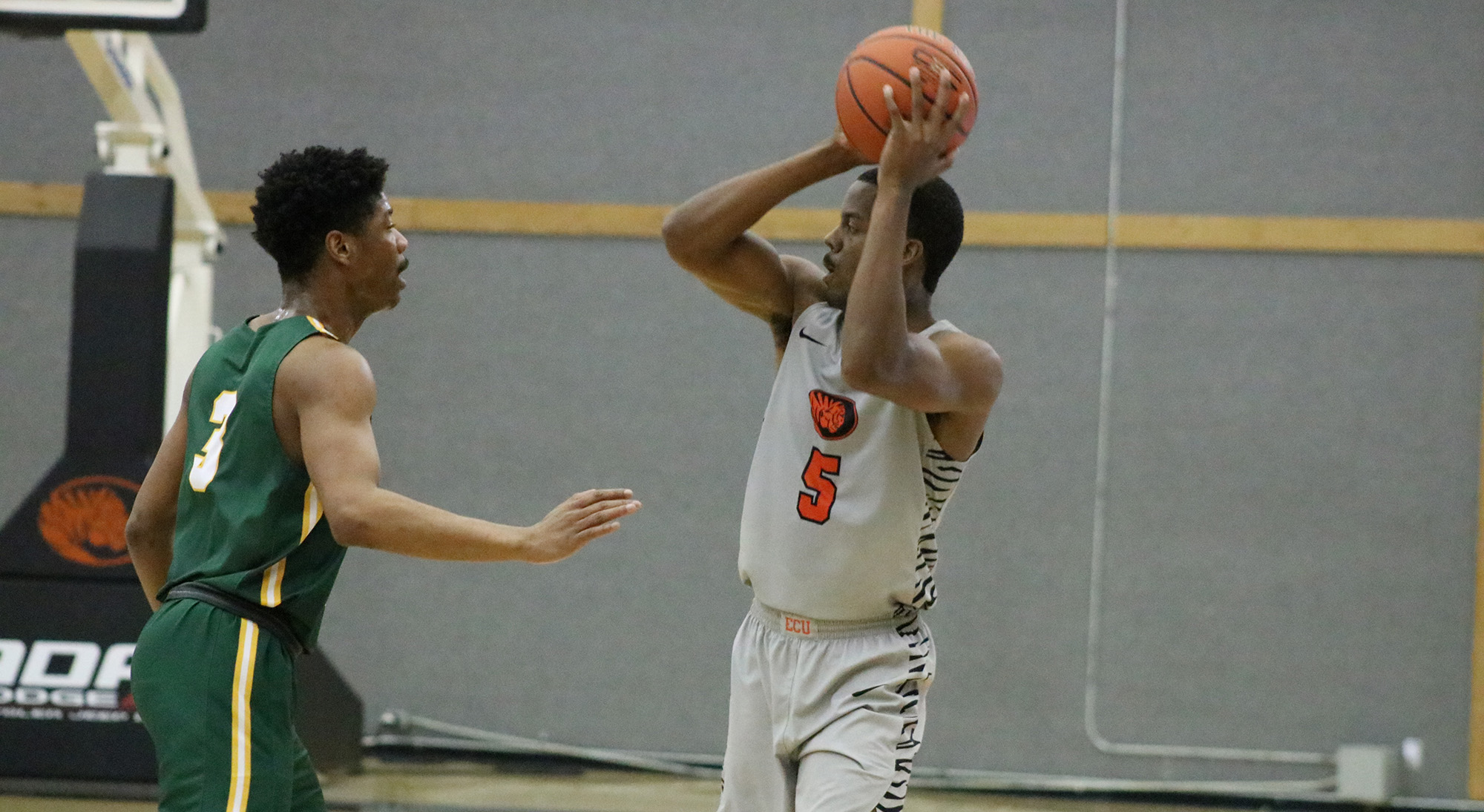 Gerren Jackson - Men's Basketball - East Central University Athletics
