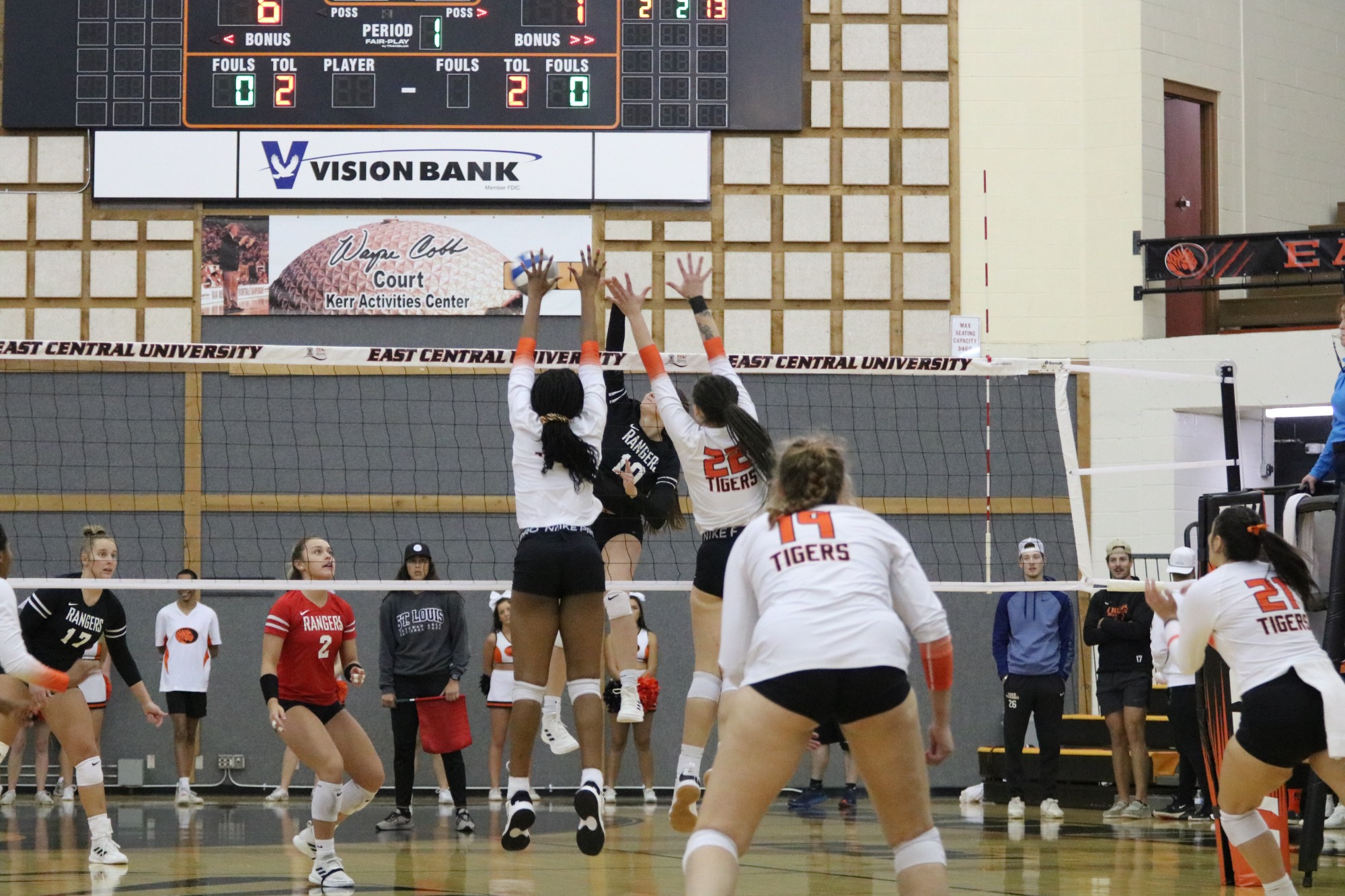 Nyah Walker - Volleyball - East Central University Athletics