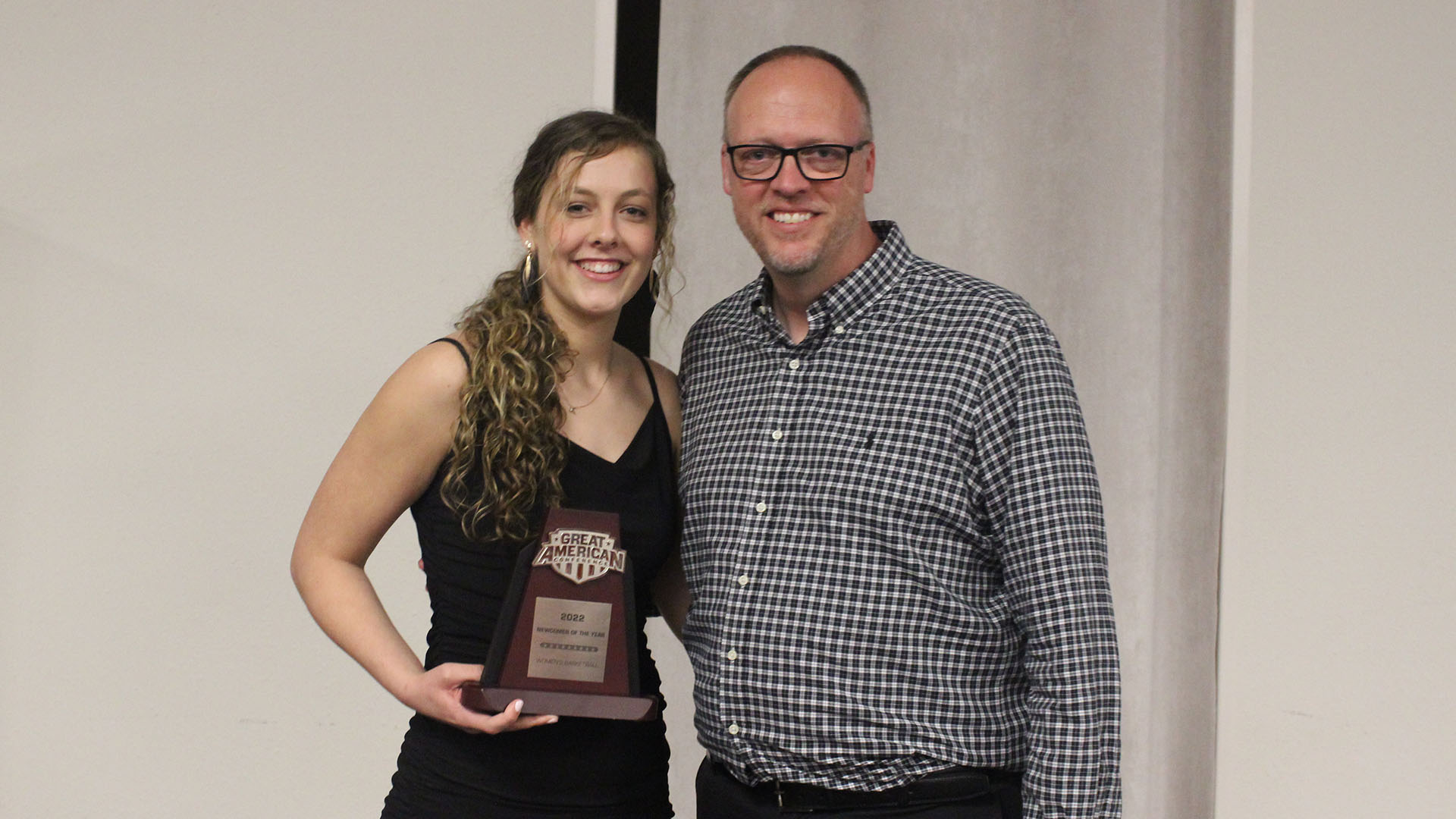 Kate Ogle - Women's Basketball - East Central University Athletics