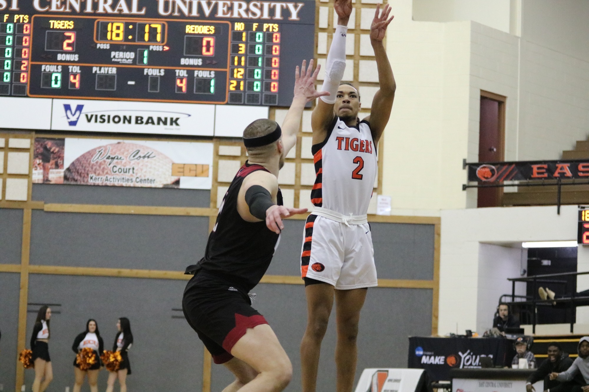 Quinton Johnson II - Men's Basketball - East Central University Athletics