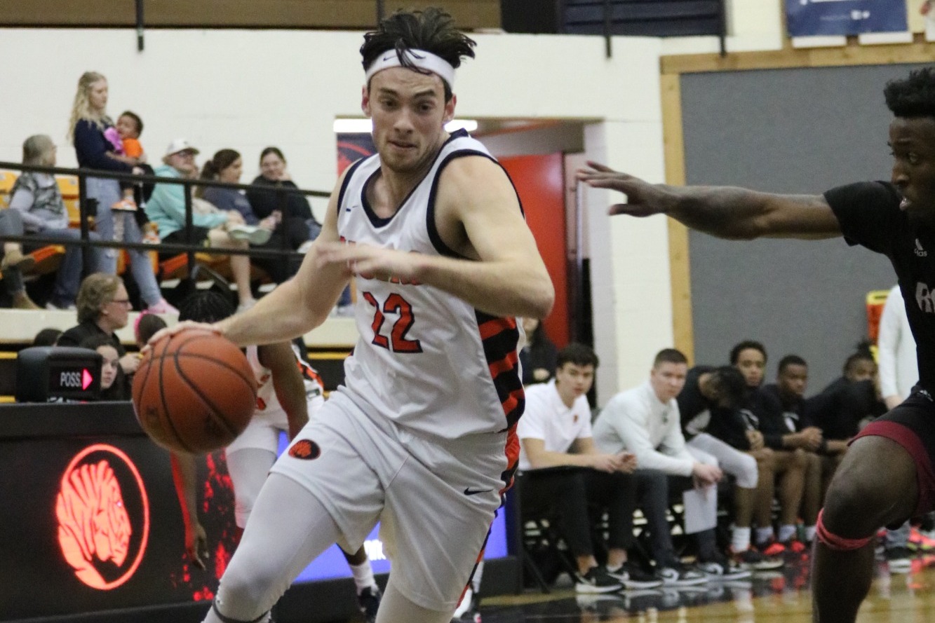 Luke Harper - Men's Basketball - East Central University Athletics