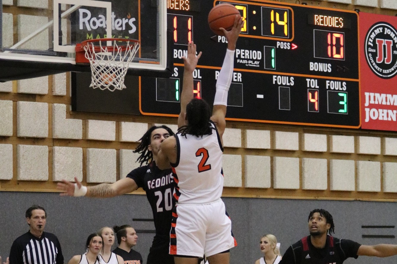 Quinton Johnson II - Men's Basketball - East Central University Athletics