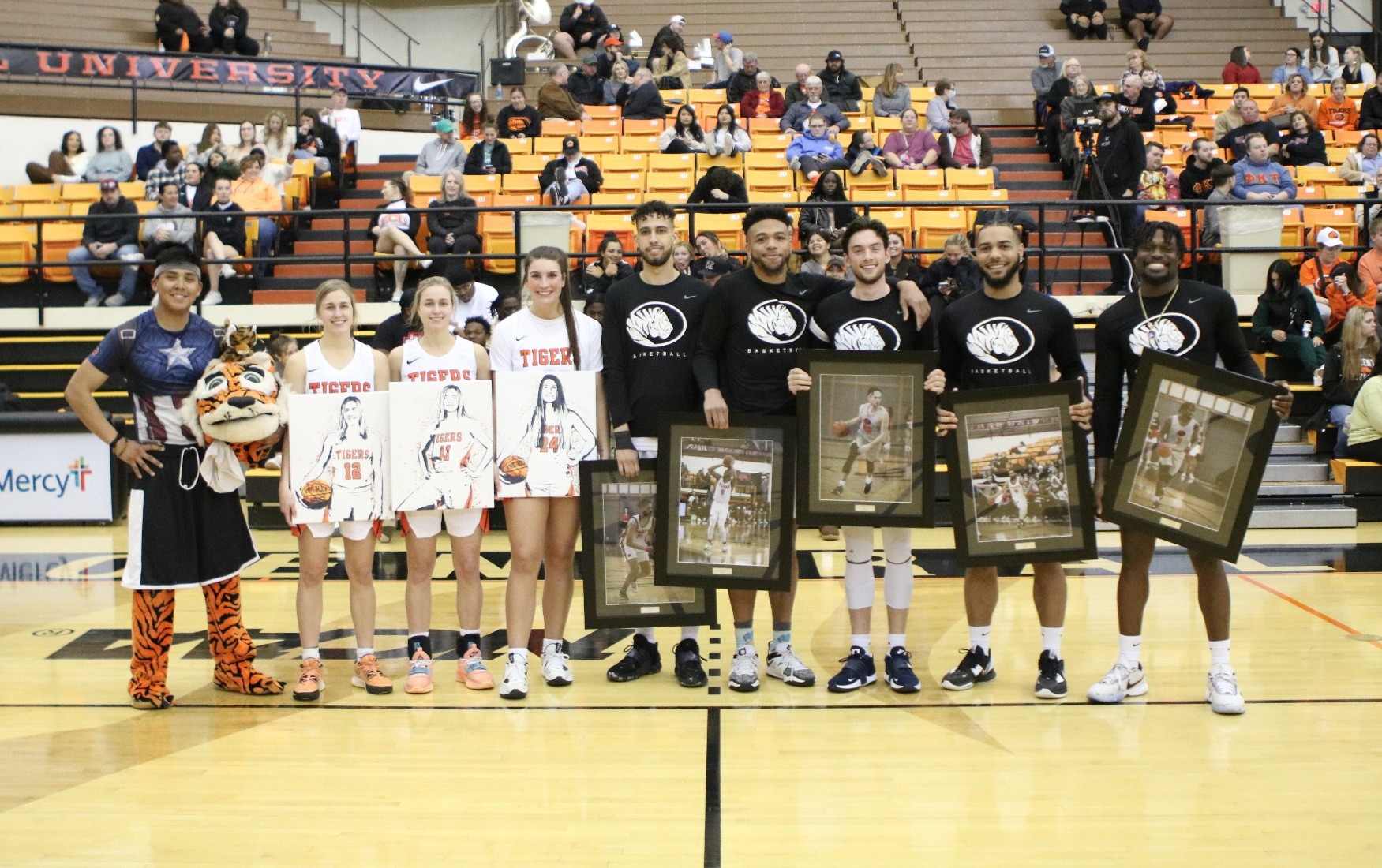 Men’s Basketball Honors Five Seniors on Senior Night - East Central ...