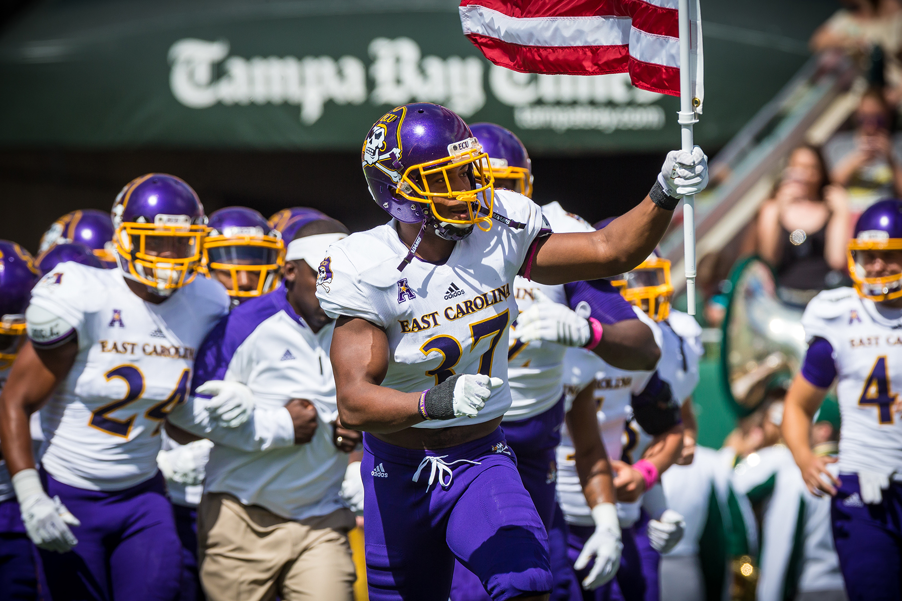 Trevian Hicks - Football - East Carolina University Athletics