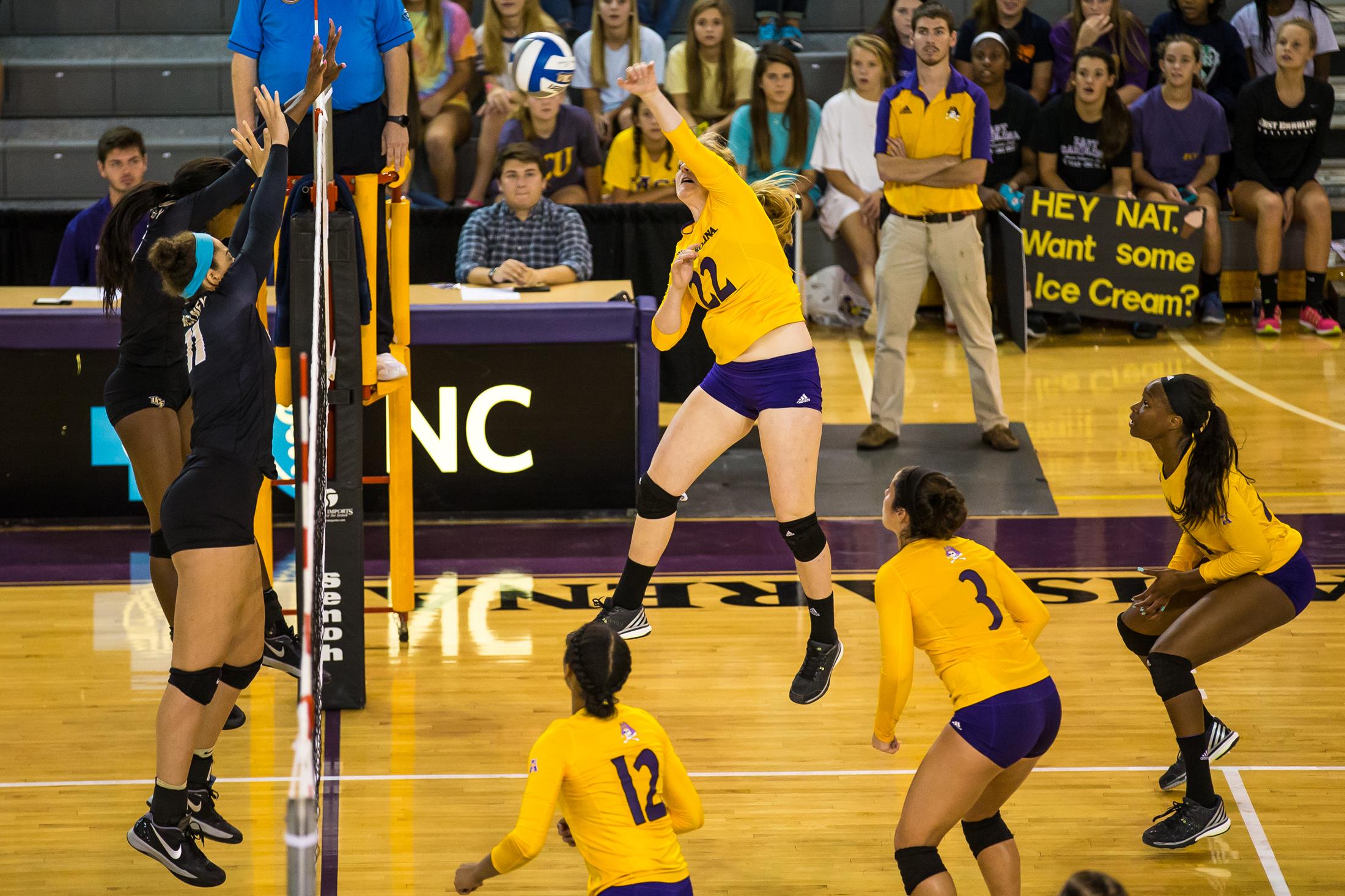 Lael Ceriani - Volleyball - East Carolina University Athletics
