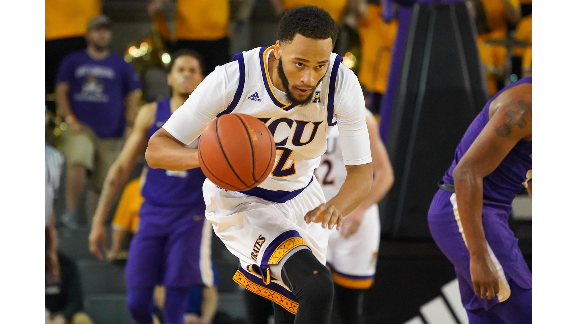 K.J. Davis - Men's Basketball - East Carolina University Athletics