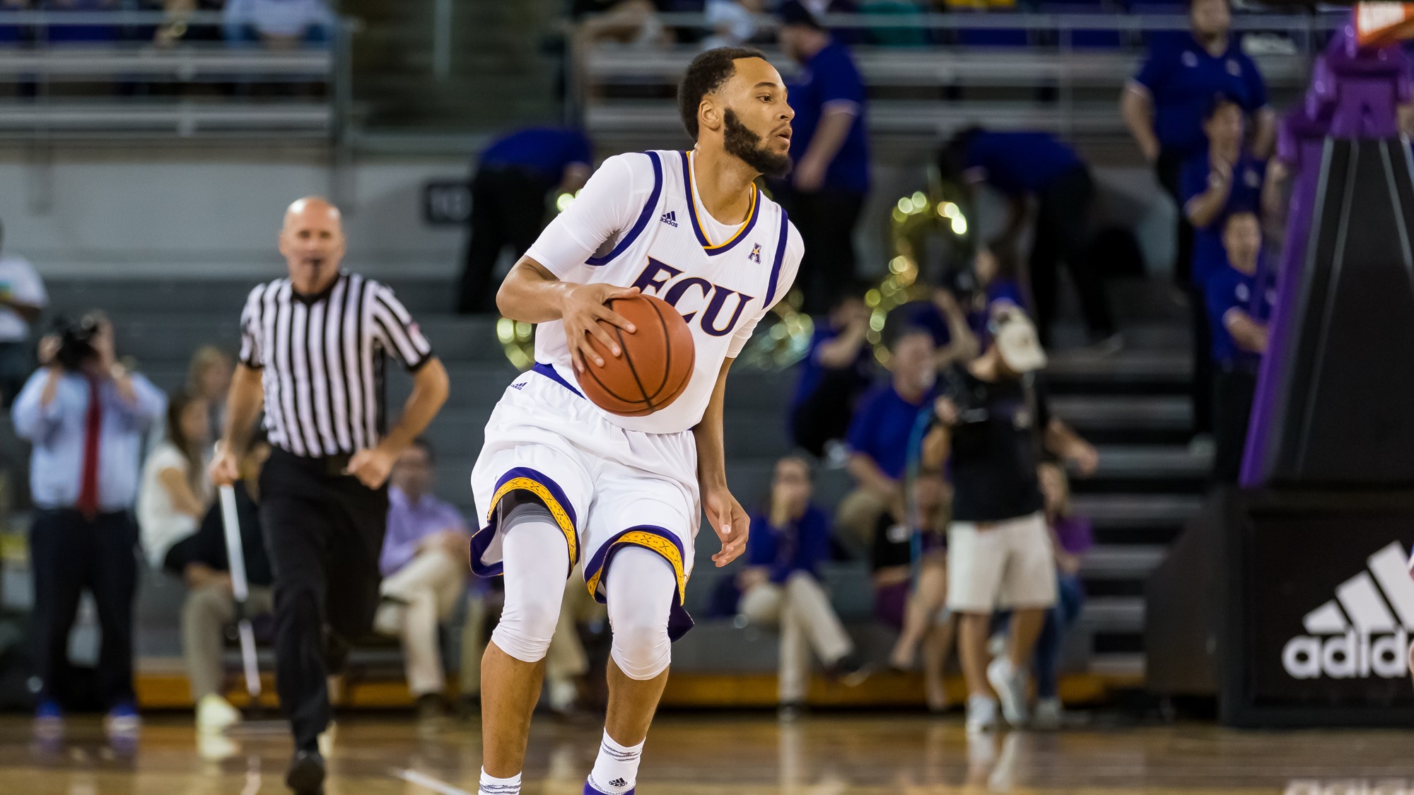 K.J. Davis - Men's Basketball - East Carolina University Athletics