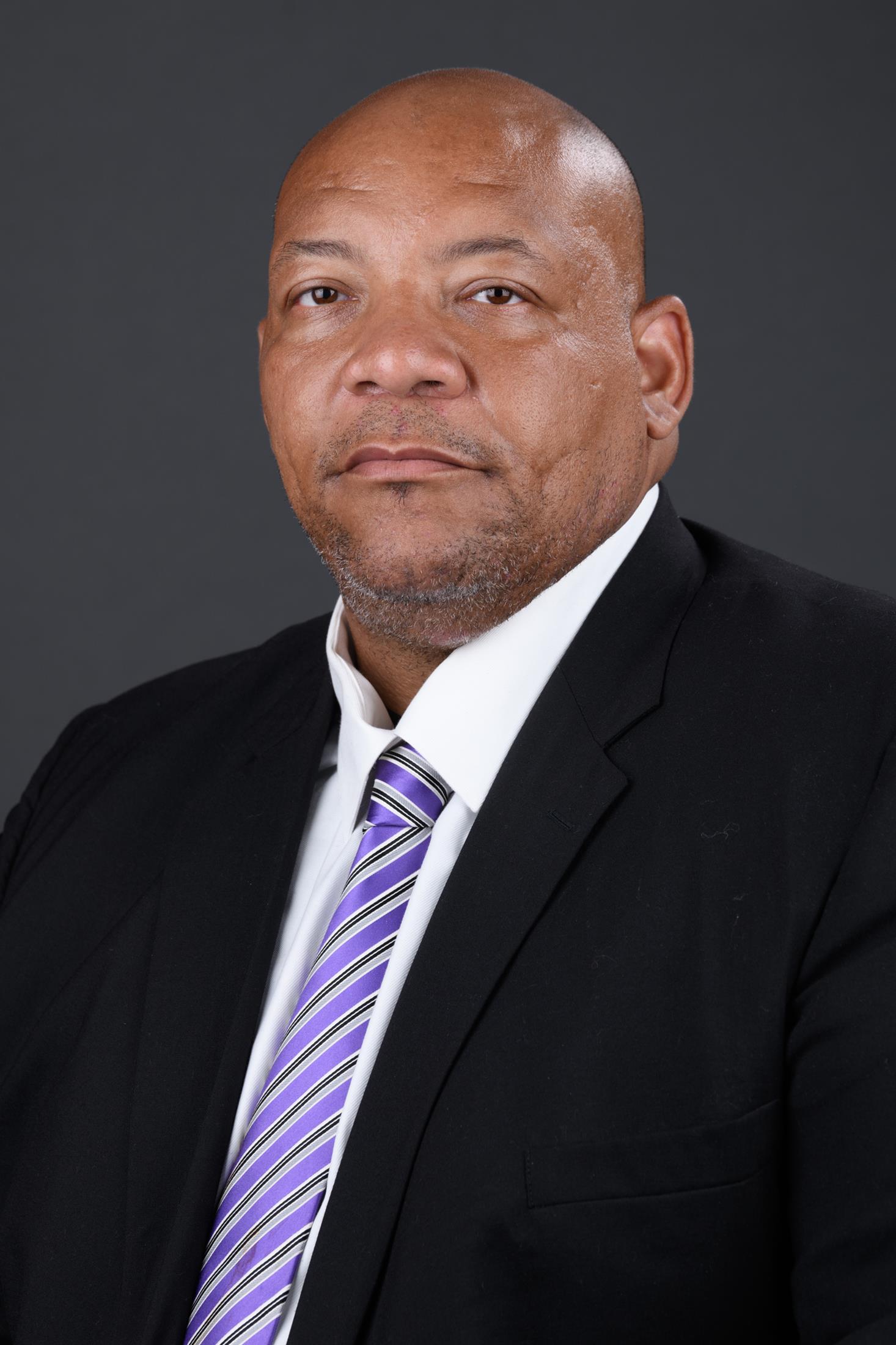 John Williams, Jr. - Football Coach - East Carolina University Athletics