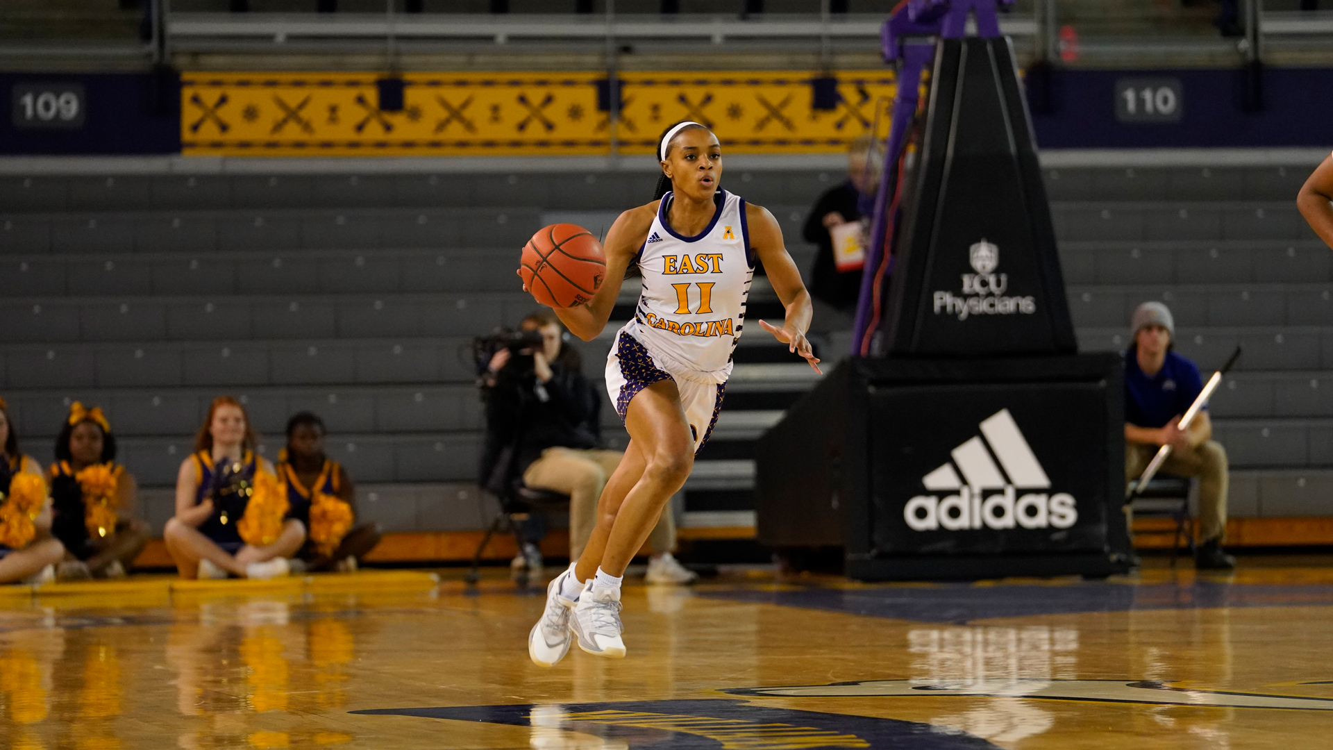 Raven Johnson - Women's Basketball - East Carolina University Athletics