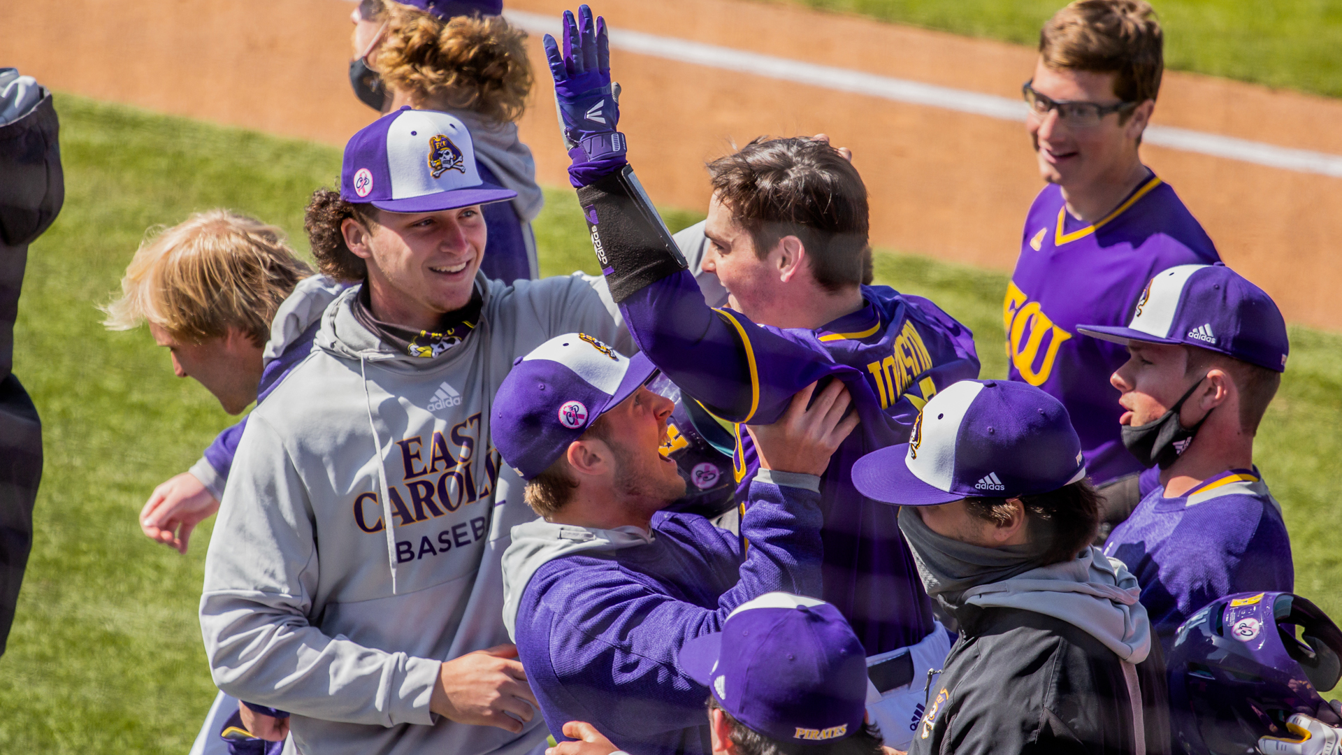 No. 11 ECU Completes AAC Weekend Sweep - East Carolina University Athletics