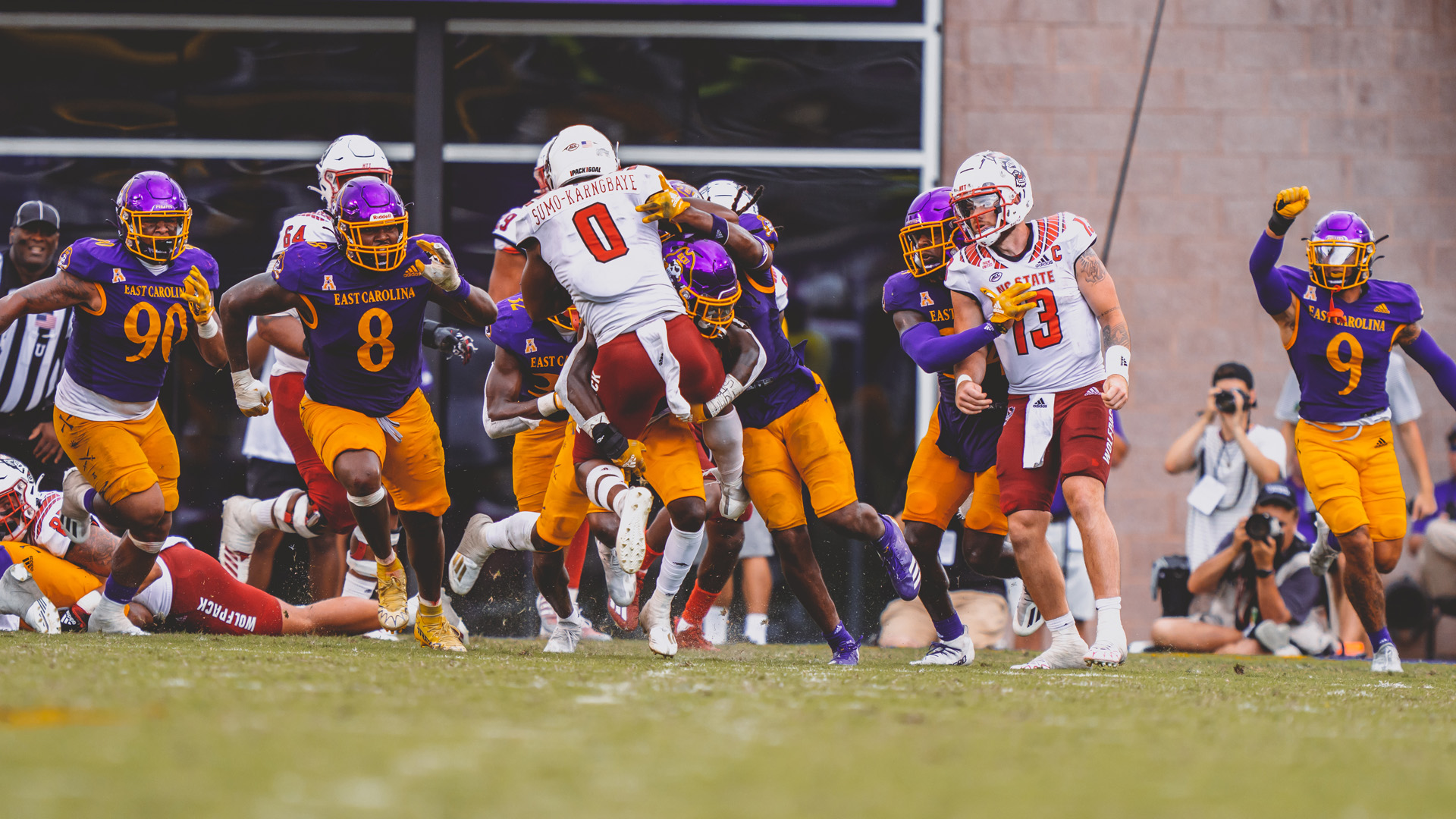 ECU Falls To No. 13 NC State, 21-20 - East Carolina University Athletics