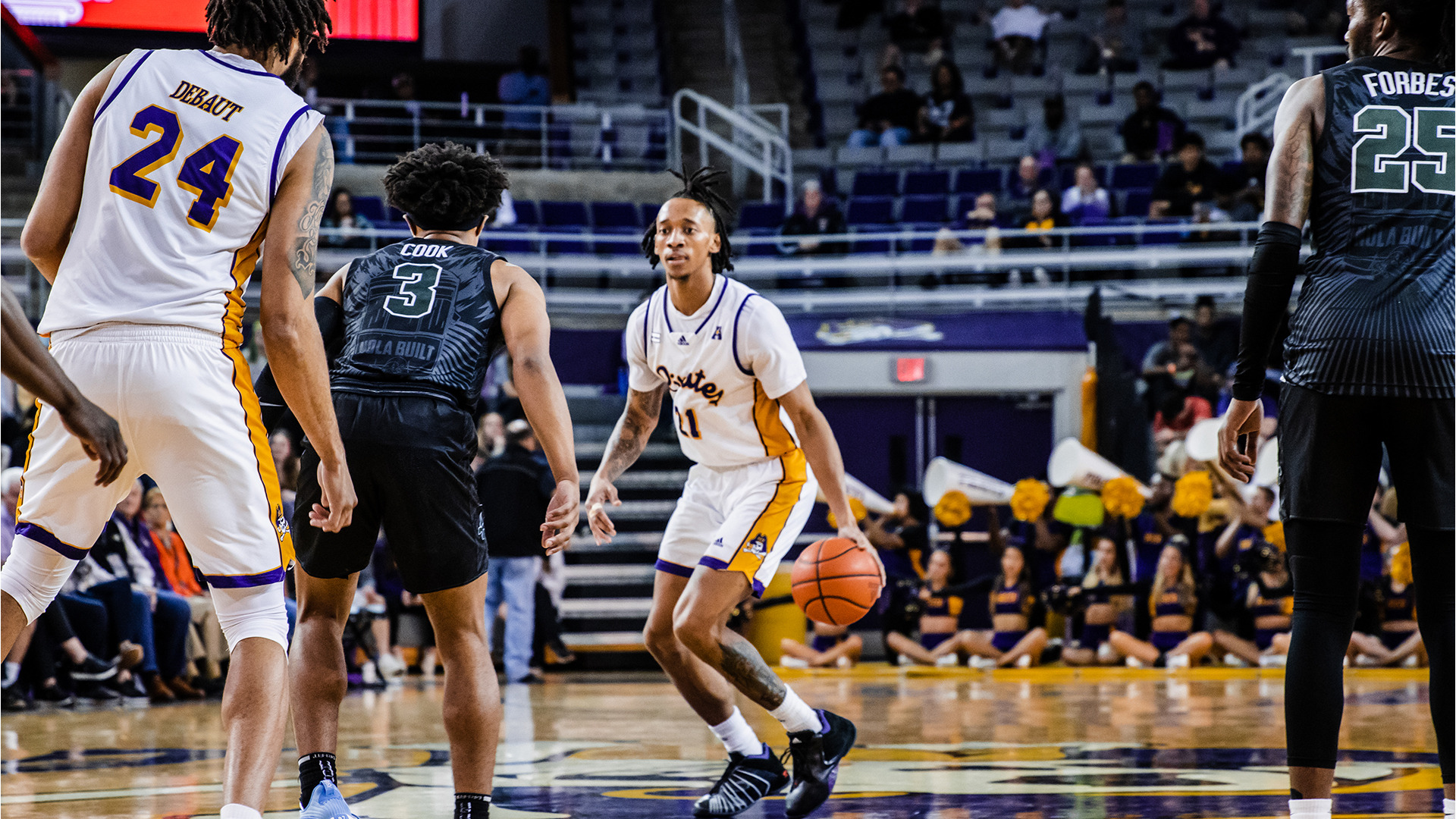 Jaden Walker - Men's Basketball - East Carolina University Athletics