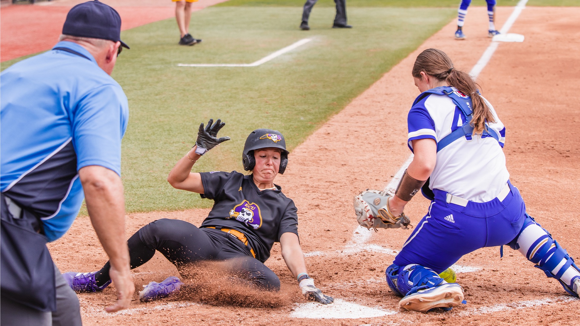 Sydney Yoder - Softball - East Carolina University Athletics