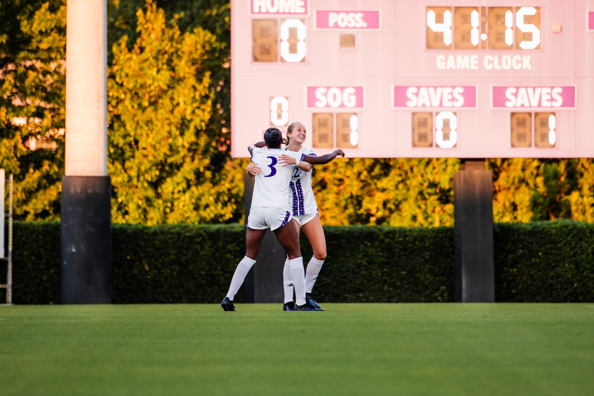 Sydney Schnell - Soccer - East Carolina University Athletics