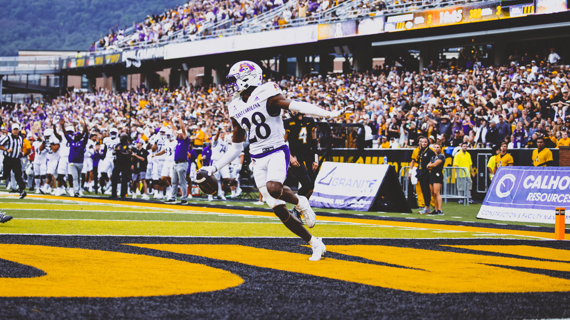 Appalachian State Tops East Carolina, 43-28 - East Carolina University ...