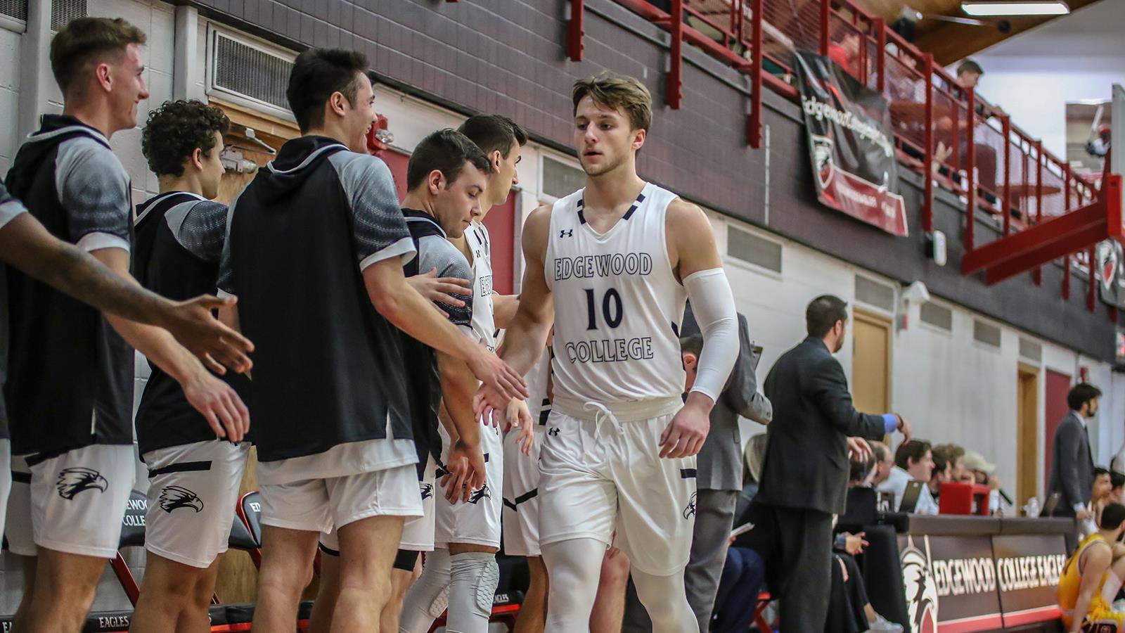 Ryan Buss's Instagram, Twitter & Facebook on IDCrawl