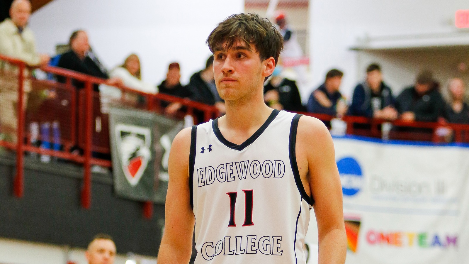 Eagles fall to second half onslaught from No. 3 Titans - Edgewood ...