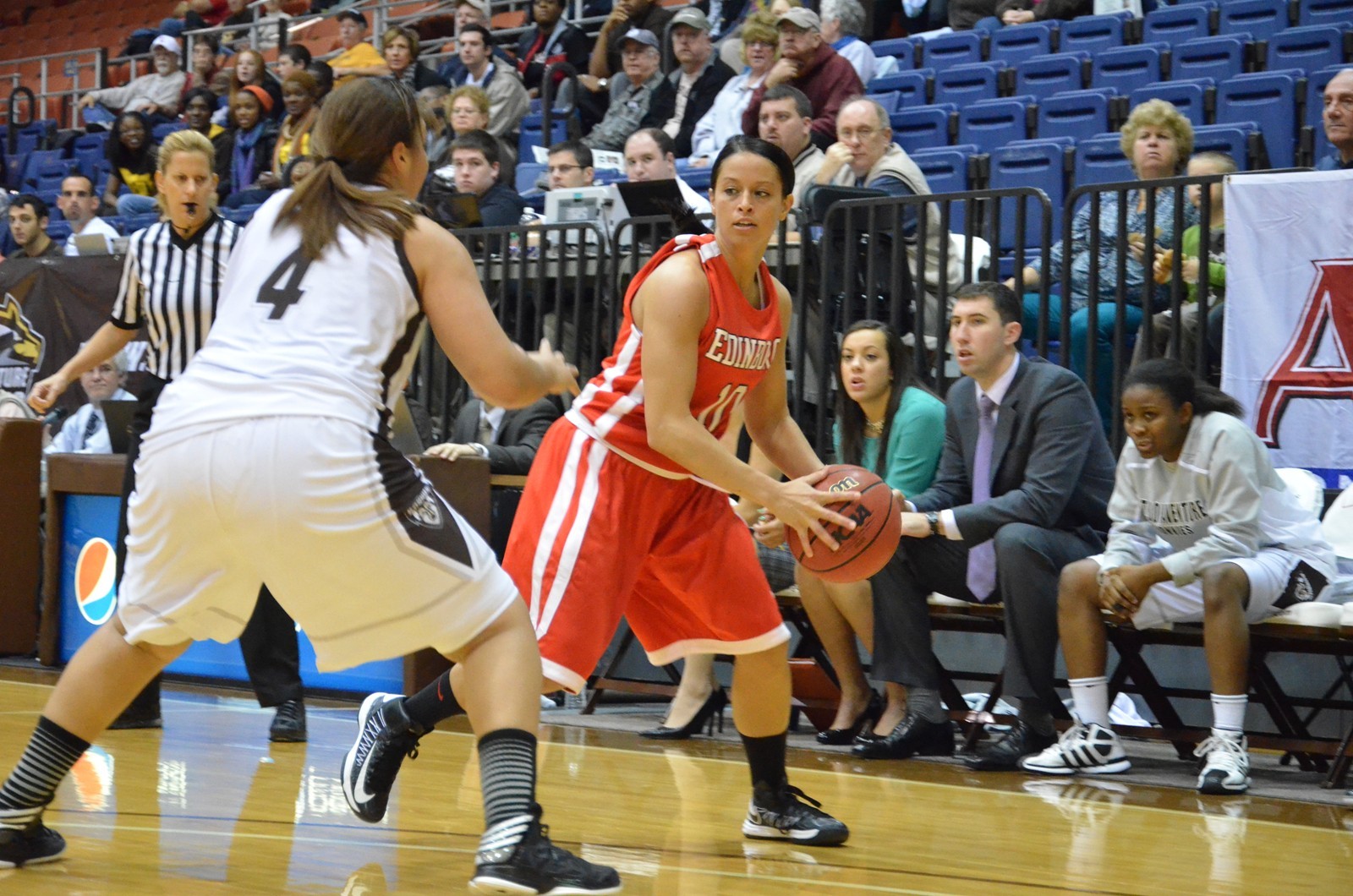 Kerry Connolly - Women's Basketball - Edinboro University Athletics