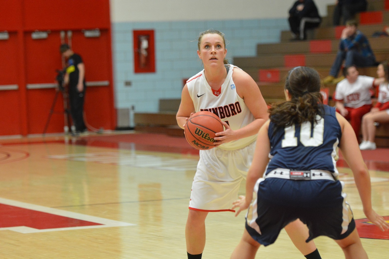 Laurel Lindsay - Women's Basketball - Edinboro University Athletics