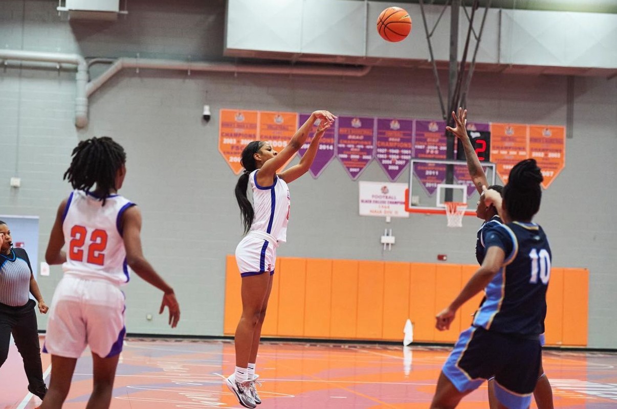 Kayla Horton - 2023-24 - Women's Basketball - Edward Waters University