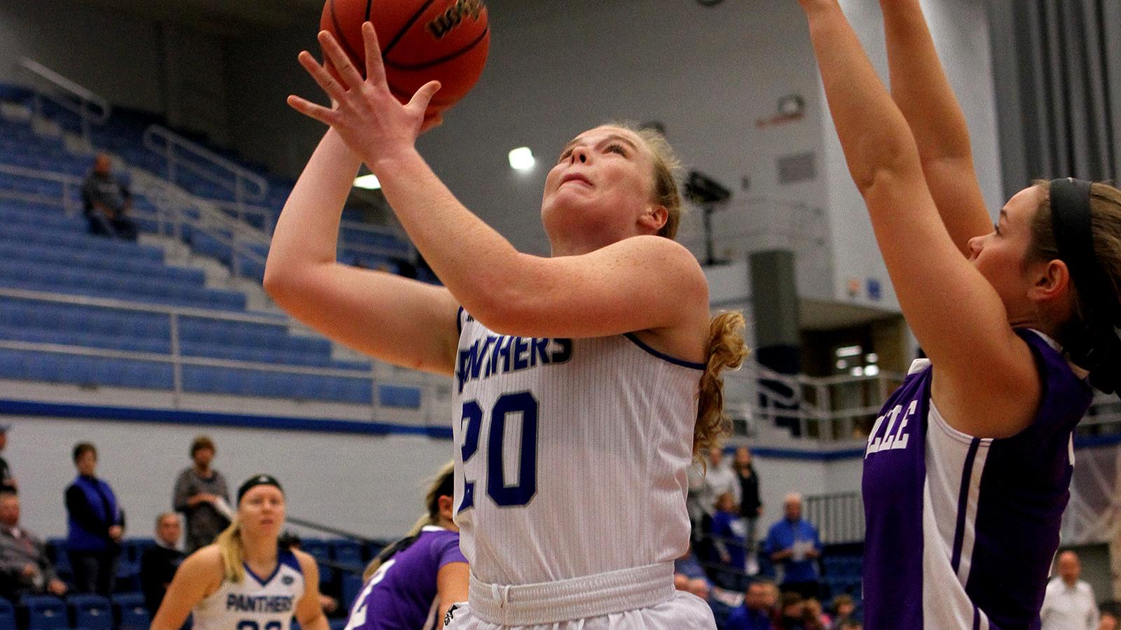 Danielle Berry - Women's Basketball - Eastern Illinois University Athletics