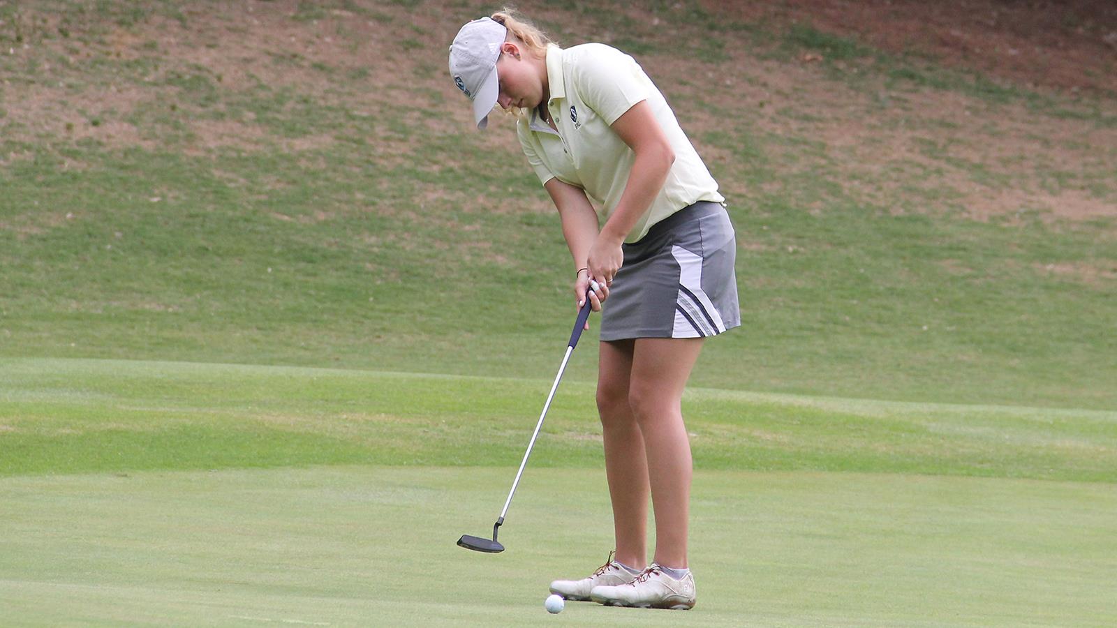 Anne Bahr - Women's Golf - Eastern Illinois University Athletics