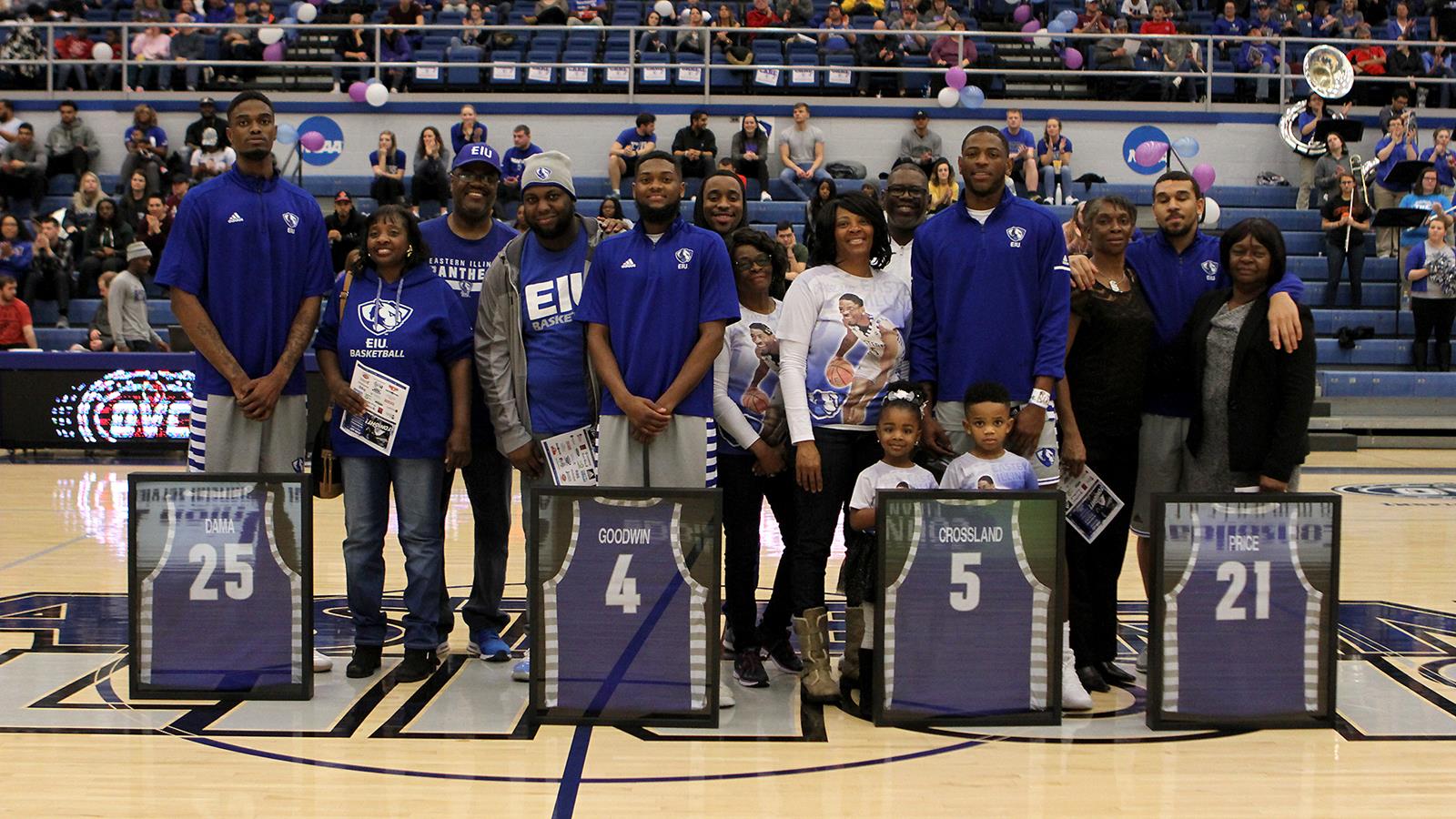 Panthers Win On Men's Basketball Senior Night - Eastern Illinois ...