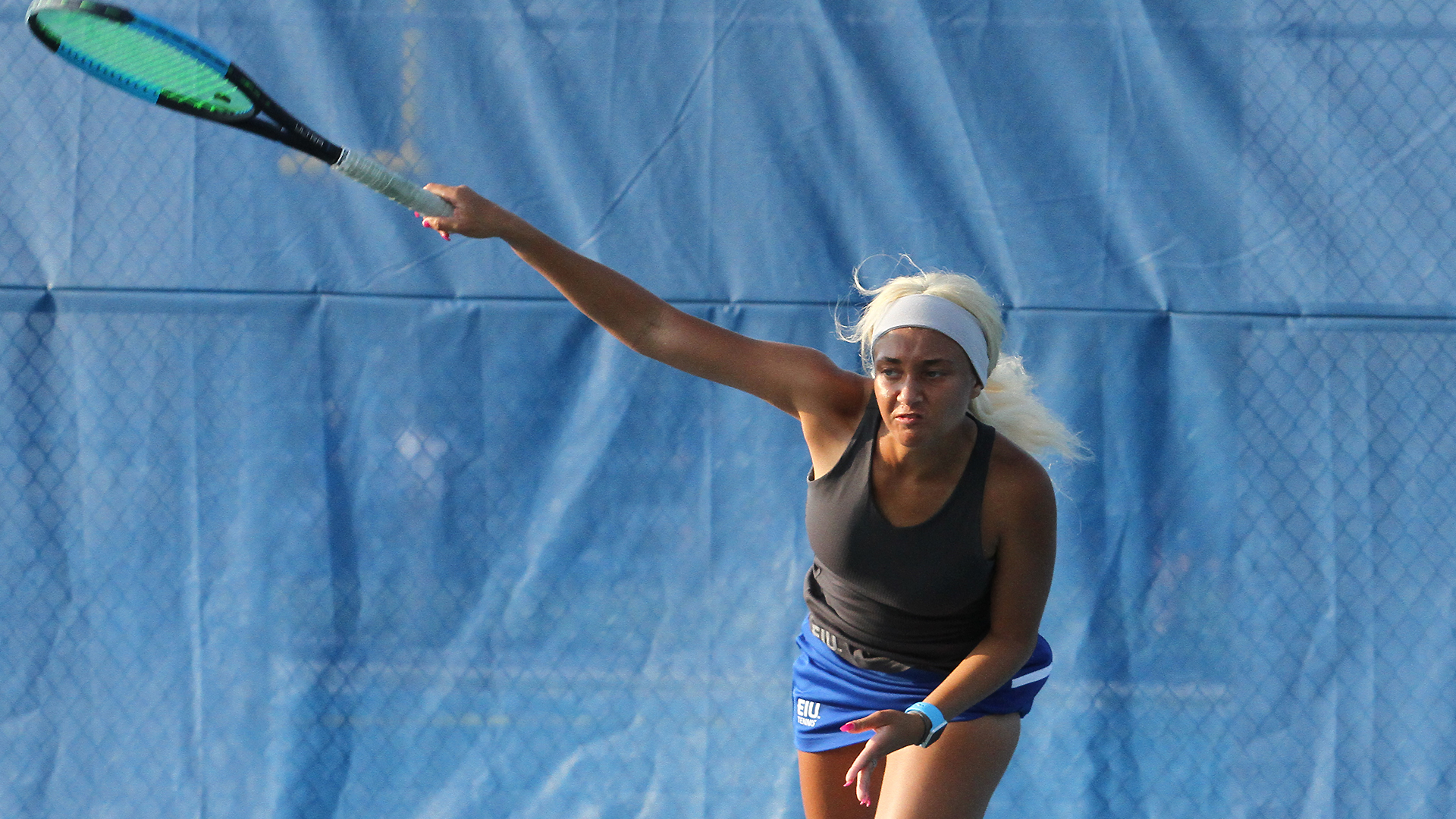 Shaianne Looney - Women's Tennis - Eastern Illinois University Athletics