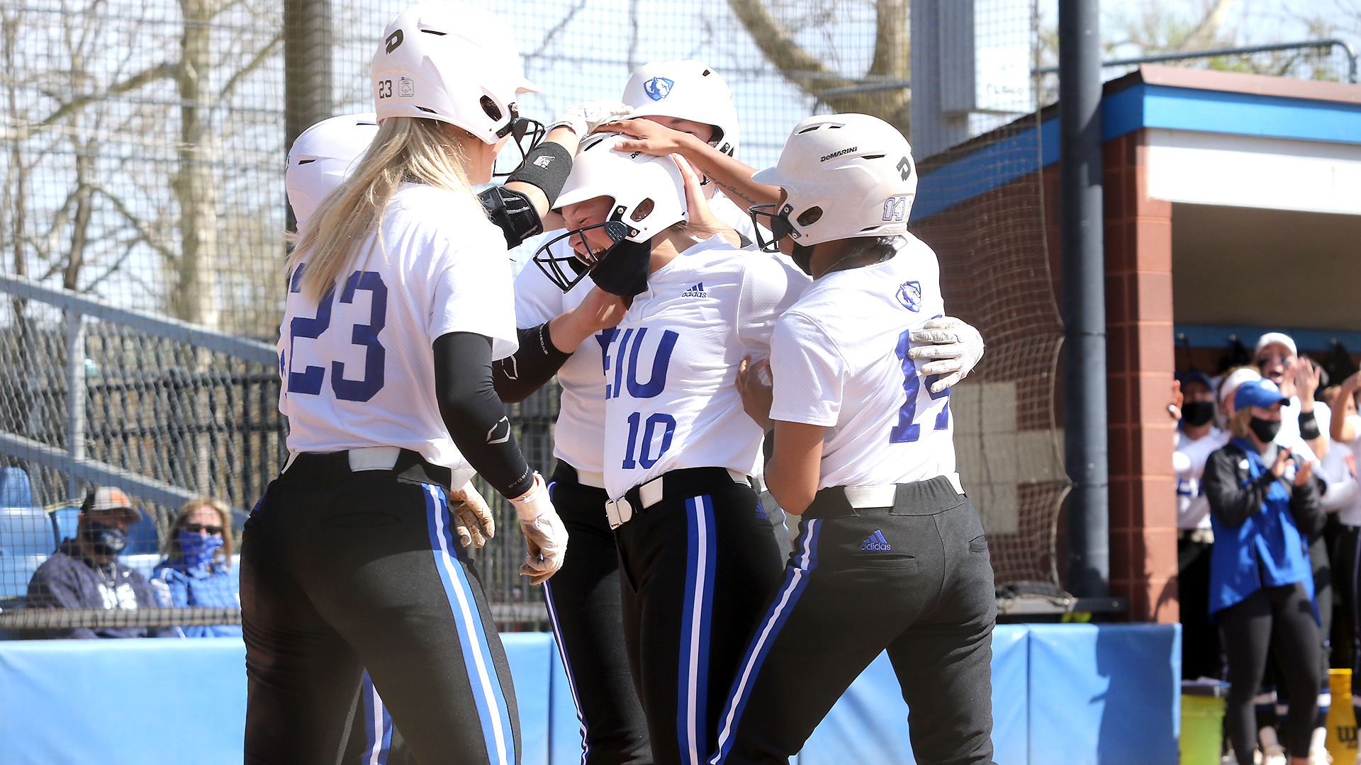 Hannah Cravens - Softball - Eastern Illinois University Athletics