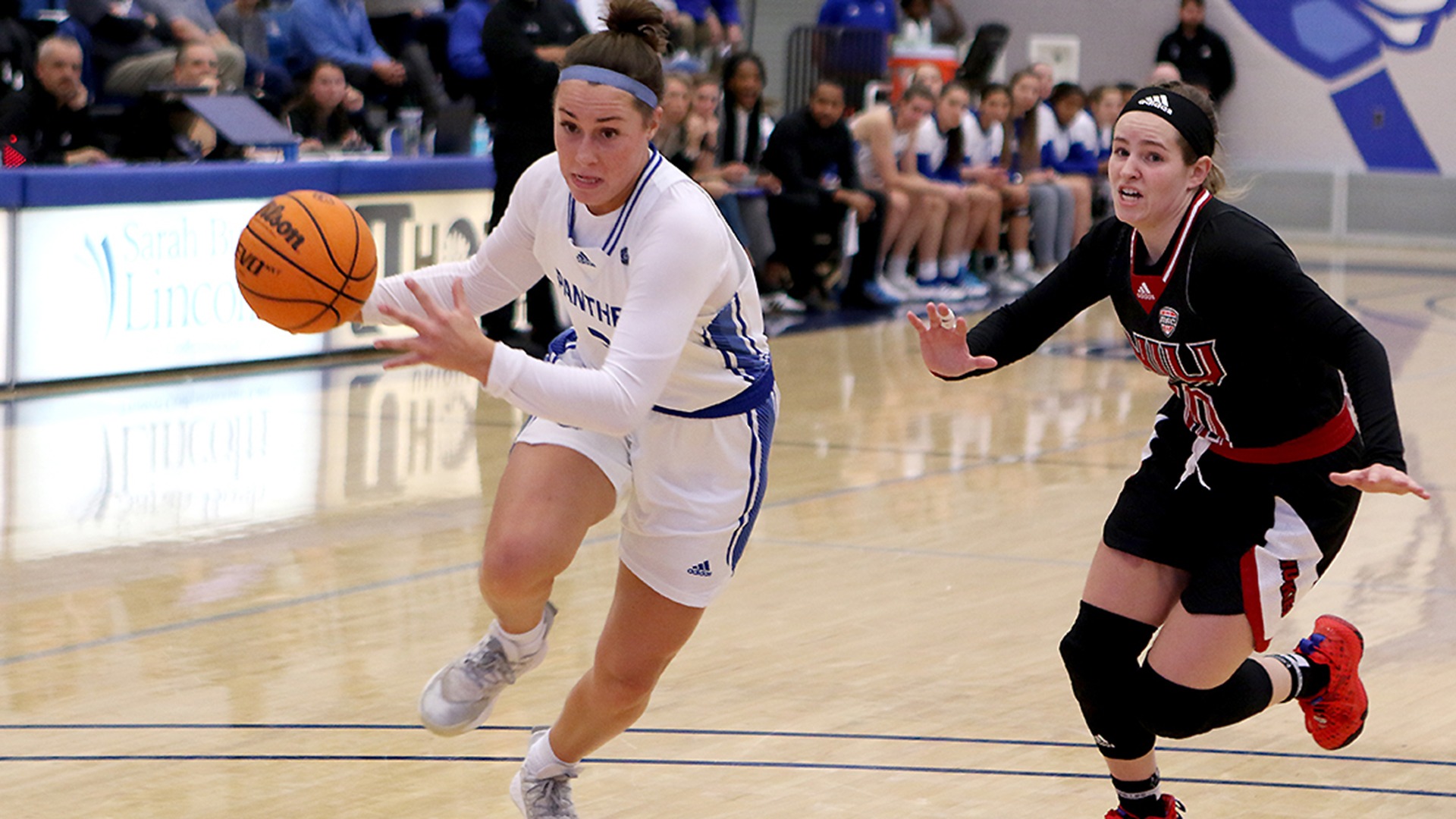 Miah Monahan - Women's Basketball - Eastern Illinois University Athletics