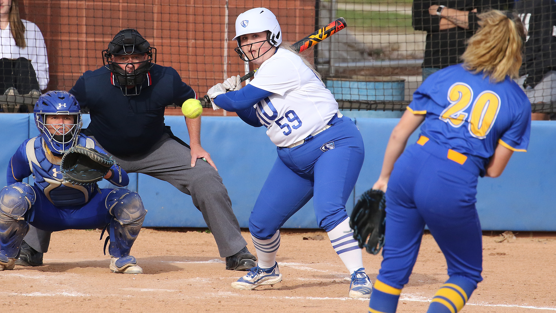 Macey McElravy - Softball - Eastern Illinois University Athletics