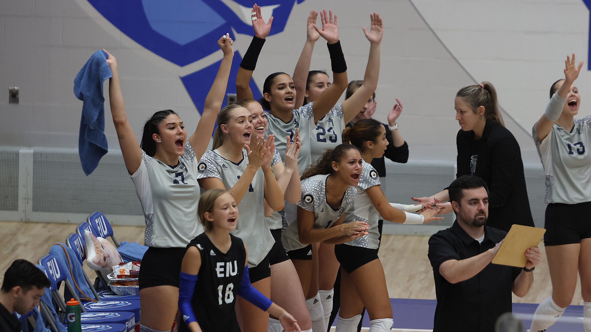 Balanced Offense Carries Volleyball To 3-0 Win - Eastern Illinois ...