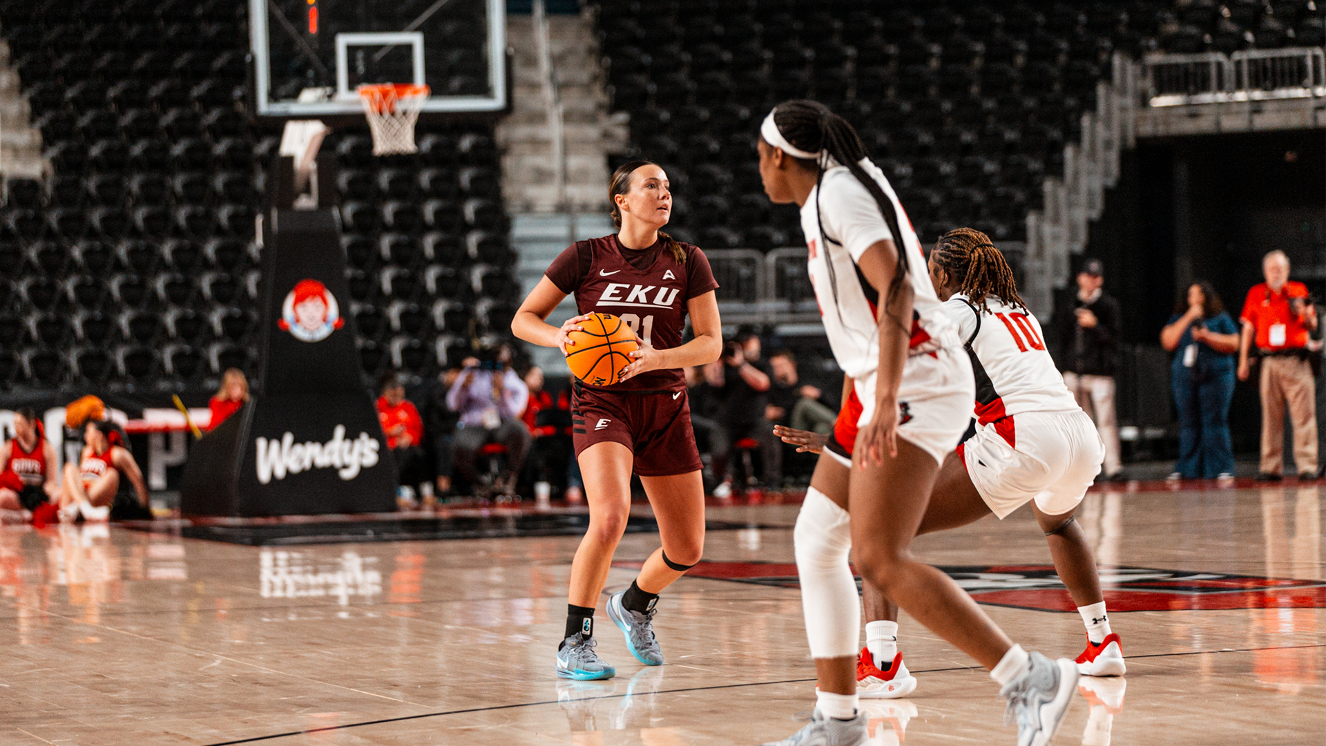 Women’s Basketball Adds Ashleigh Fox as Assistant Coach - Eastern ...