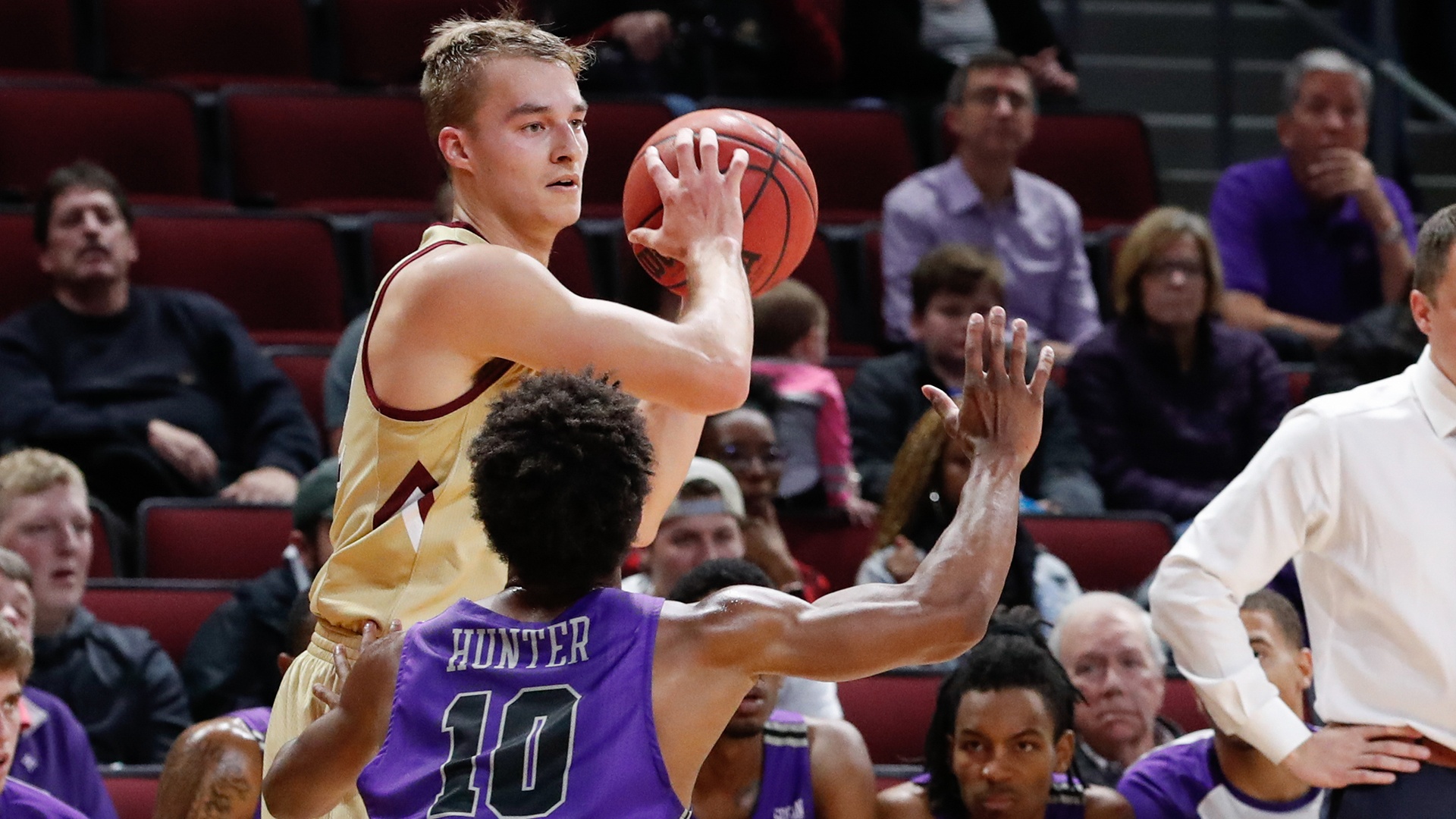 Steven Santa Ana - Men's Basketball - Elon University Athletics