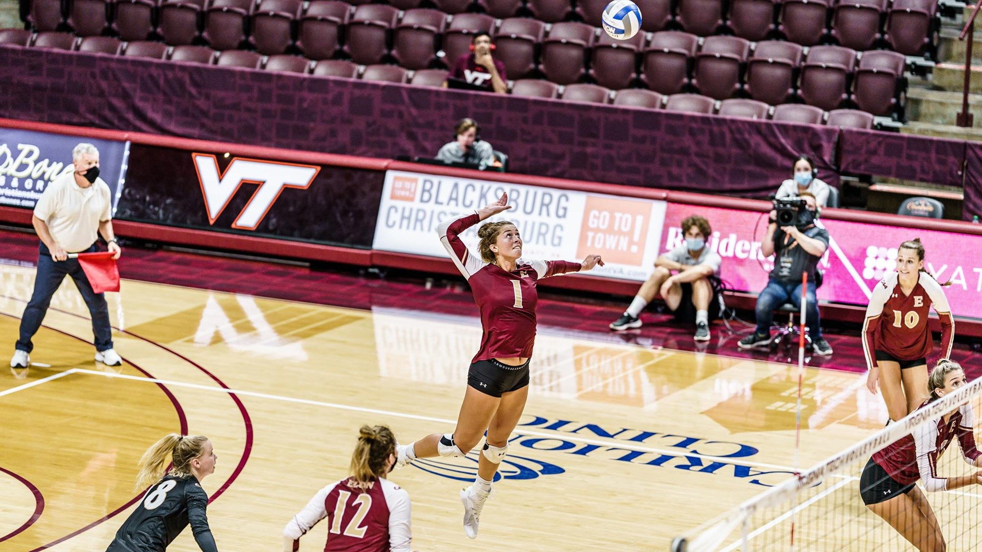 Leah Daniel - Women's Volleyball - Elon University Athletics