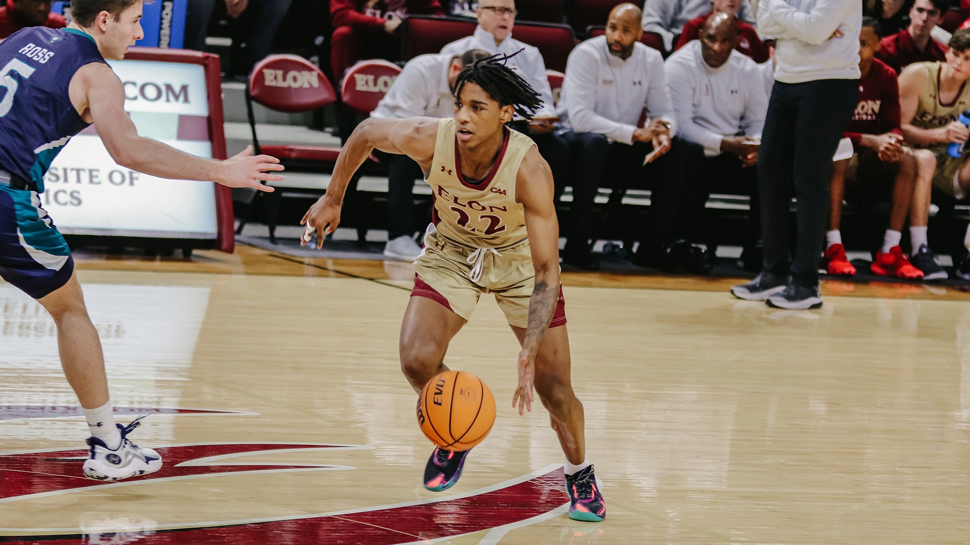 LA Pratt - Men's Basketball - Elon University Athletics