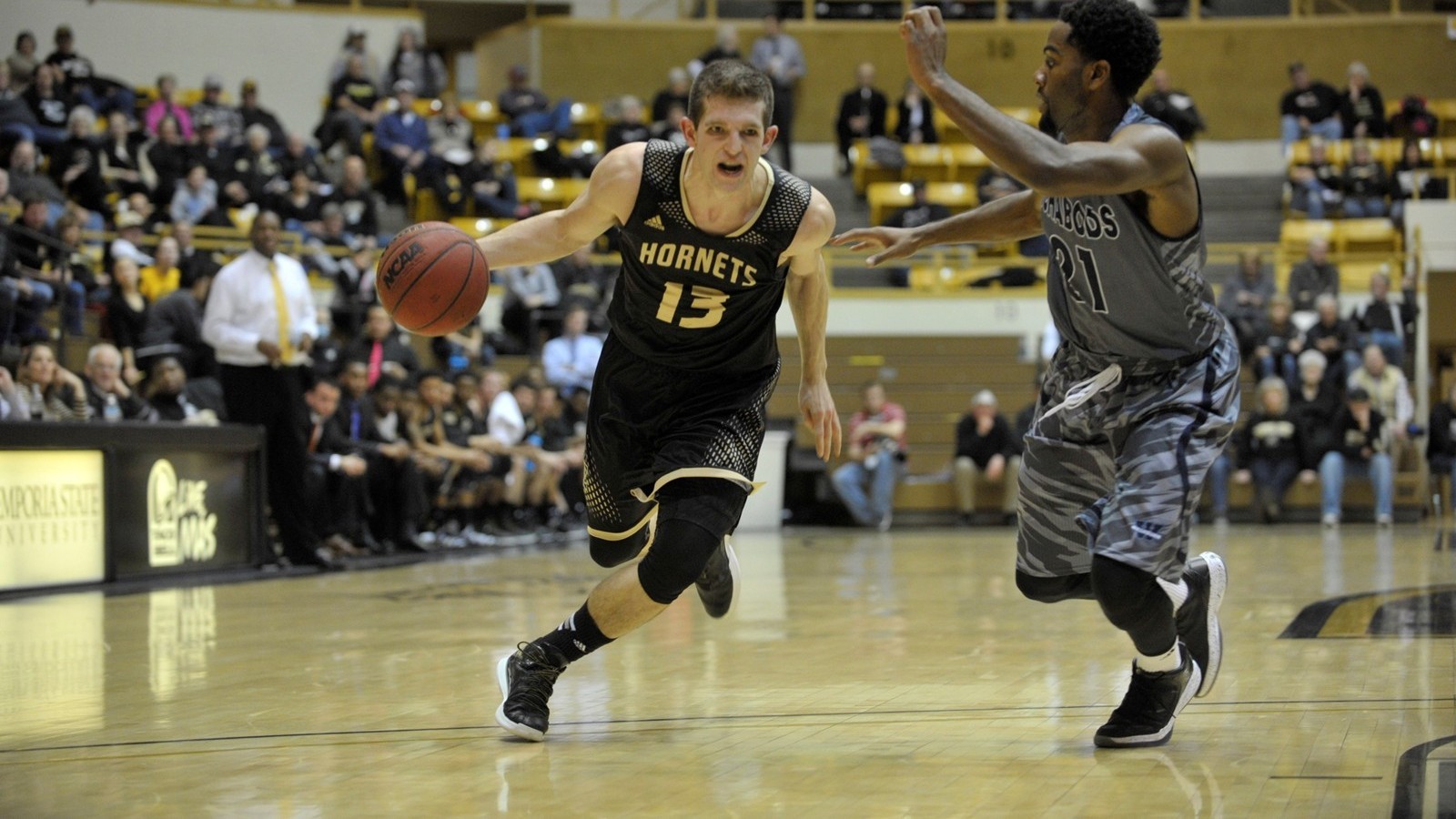 Micah Swank - 2015-16 - Men's Basketball - Emporia State University ...