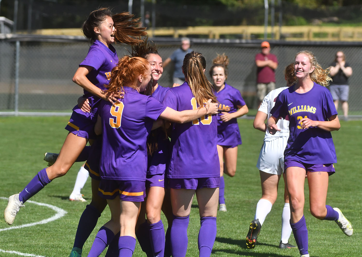 EPHS DEFEAT THE BOBCATS 2-0 - Williams College