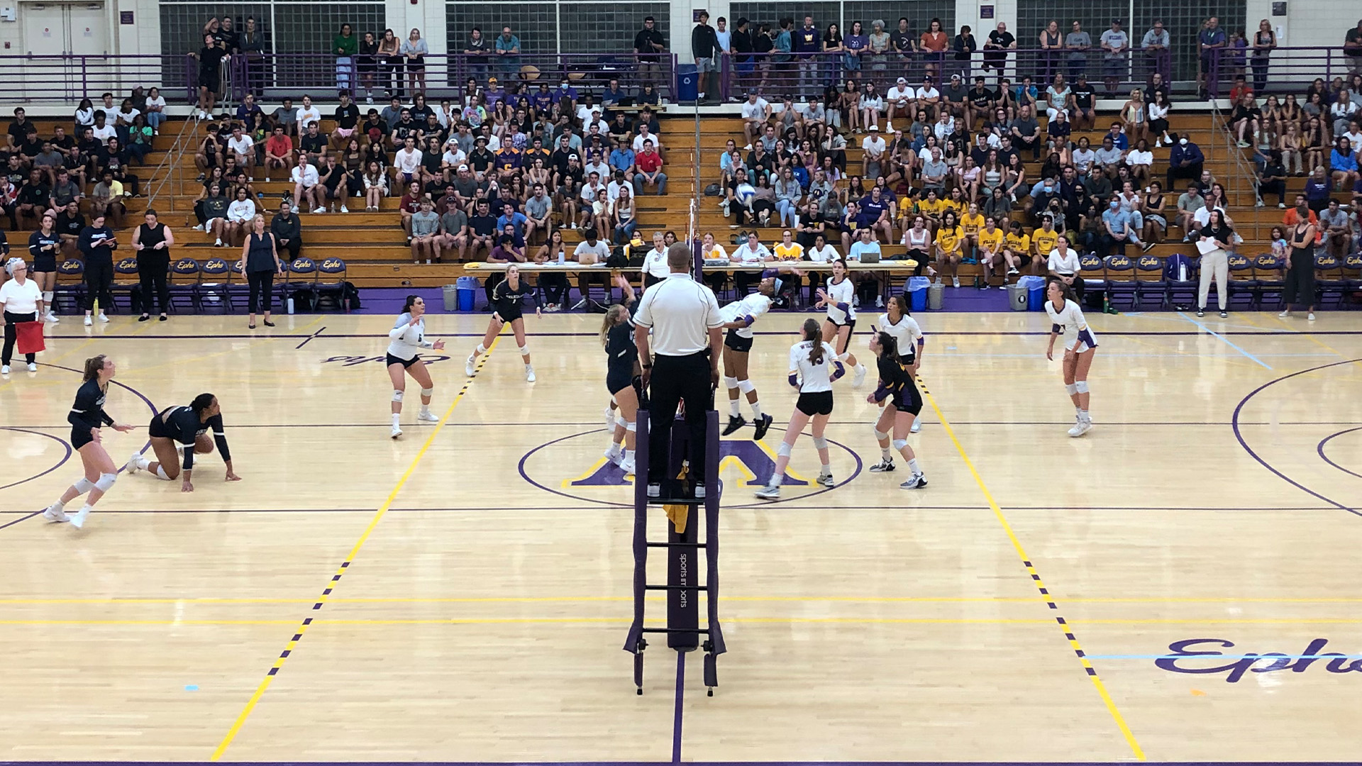Williams Falls to Hamilton in 5 Set Thriller - Williams College