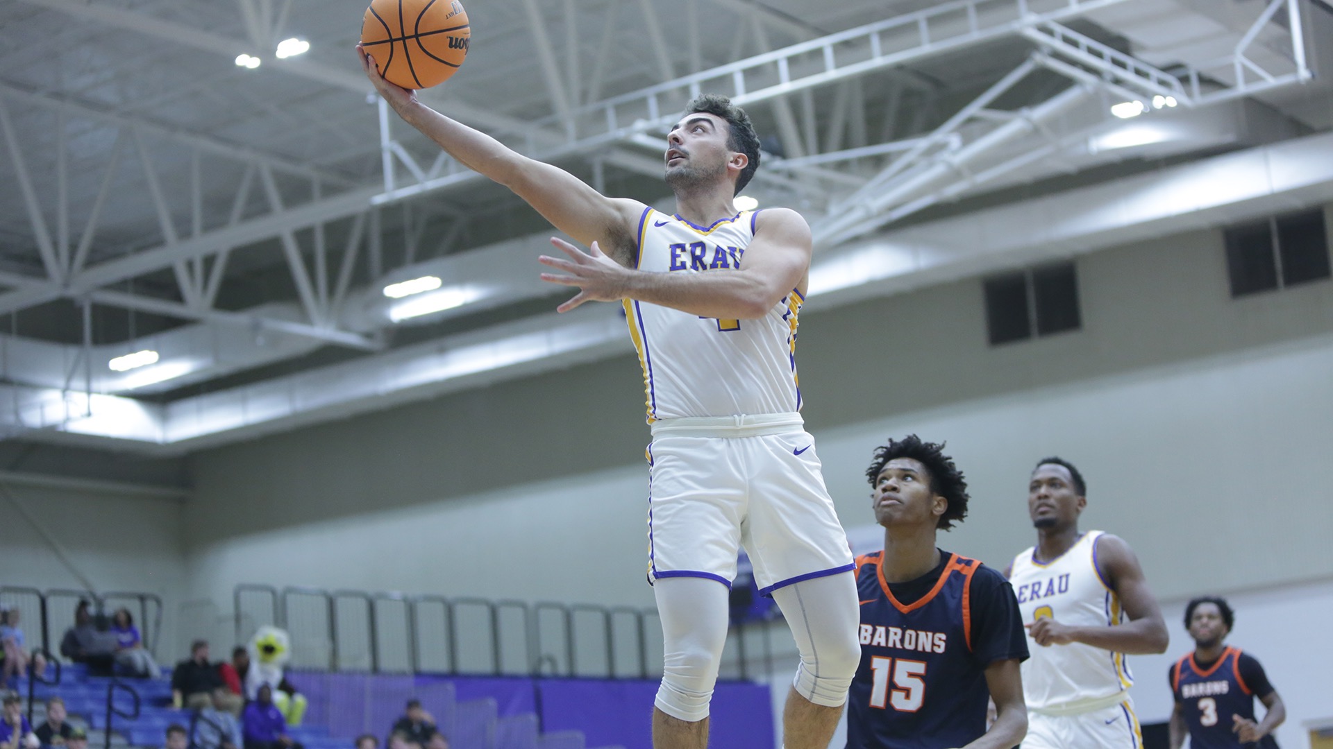No. 17 Men's Basketball Pummels Barons, 88-41 - Embry-Riddle ...