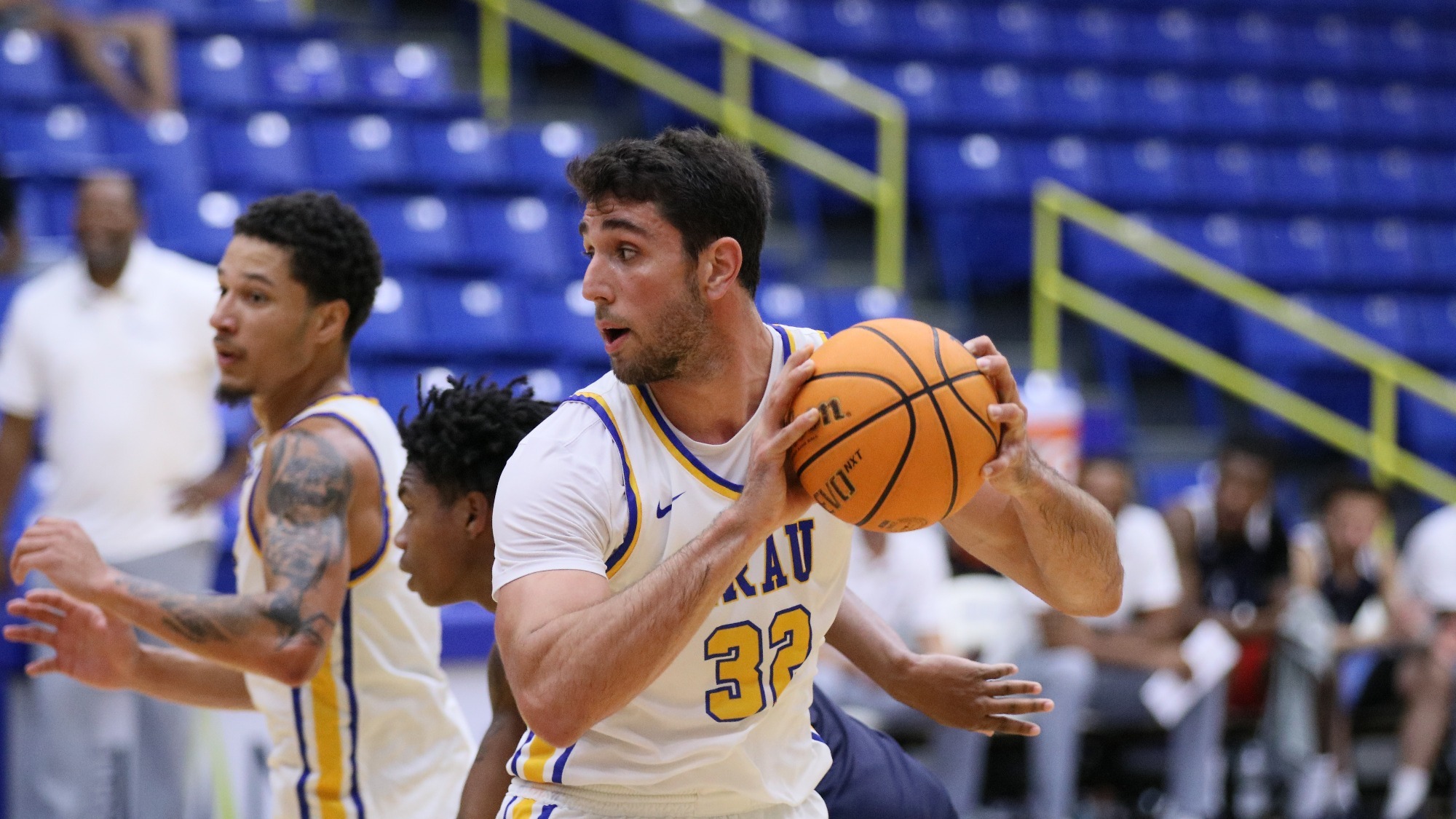 Danny Sully - 2023-24 - Men's Basketball - Embry-Riddle Aeronautical ...