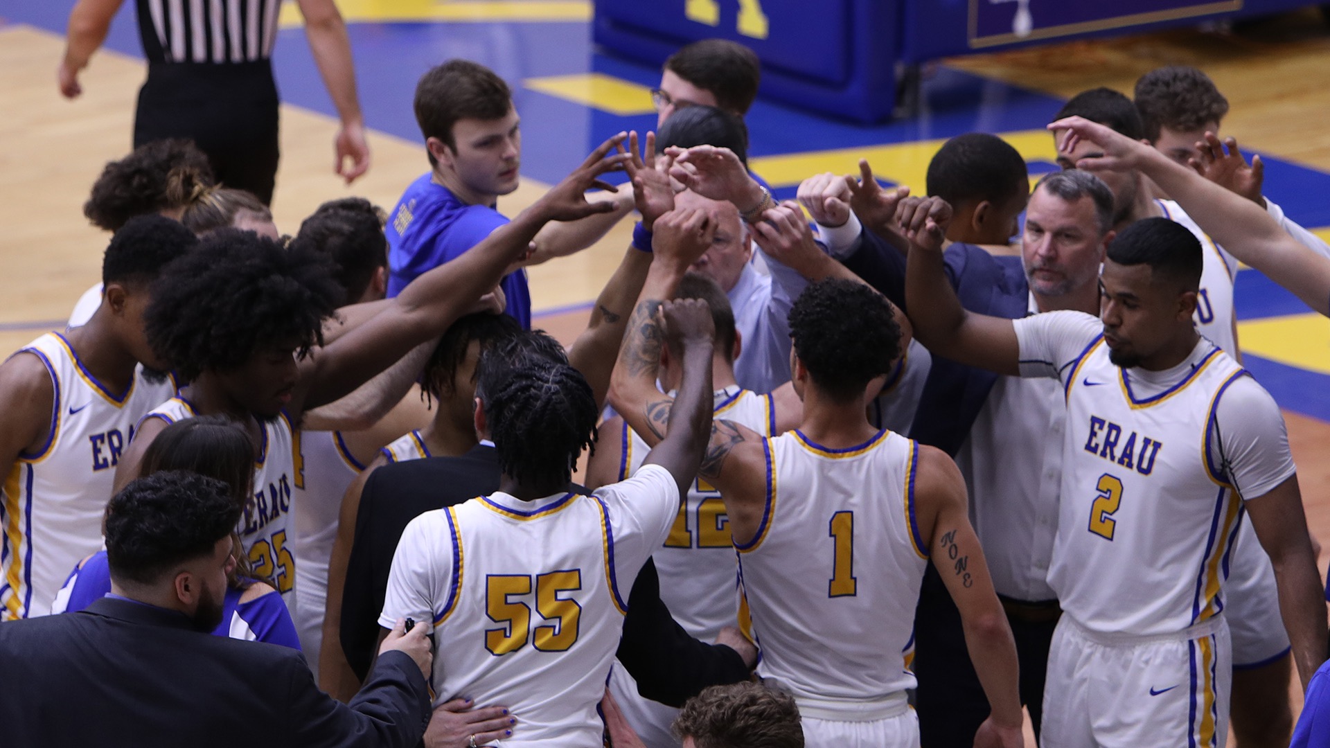 Men's Basketball Drops Title Tilt to Top-Ranked Sharks; Awaits Regional ...